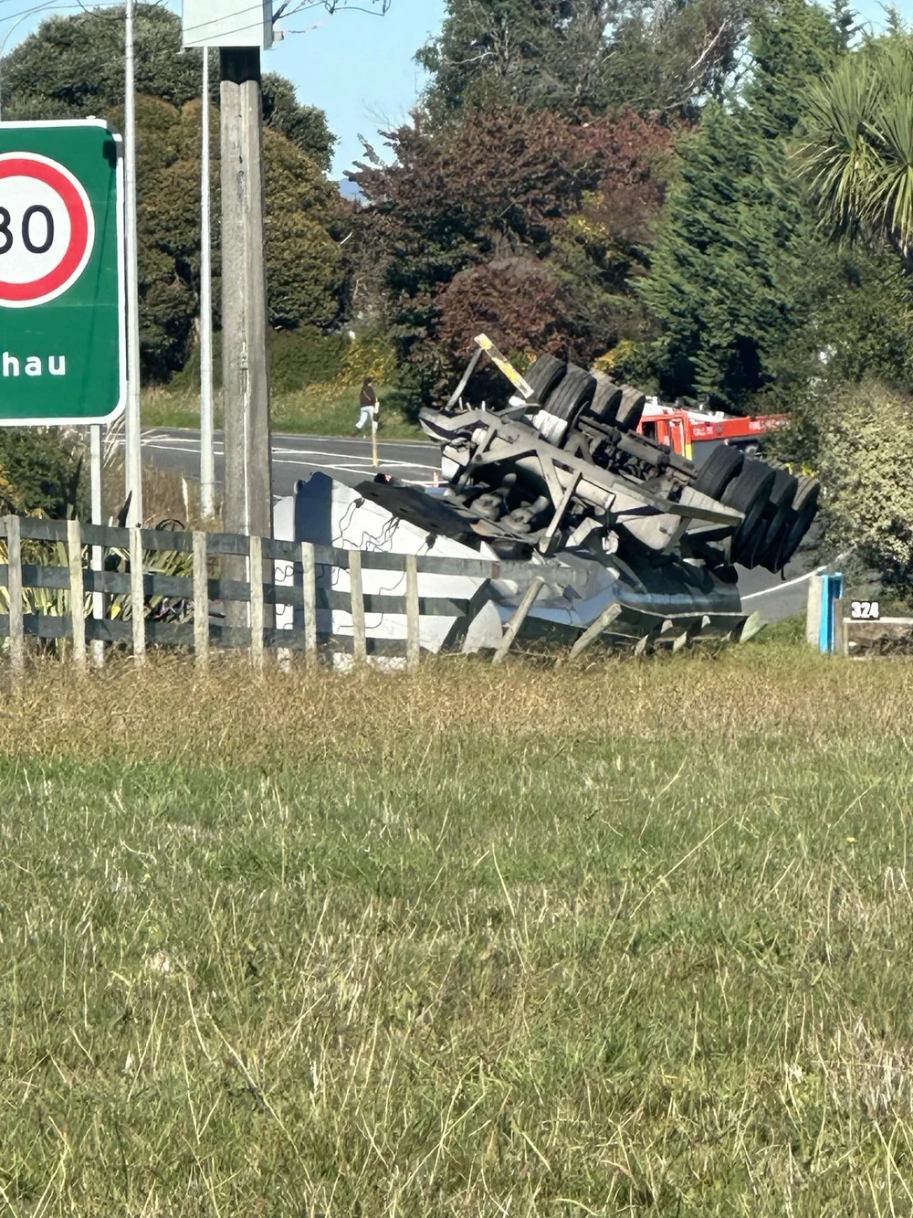 Fuel Tanker Ohau — Traffic Fox