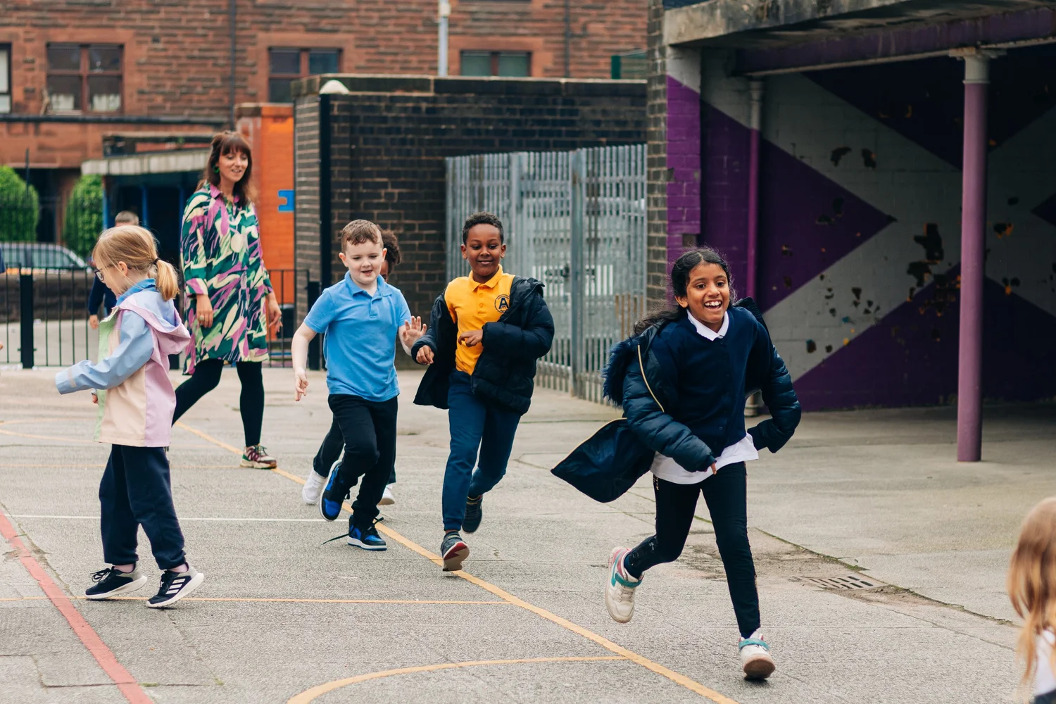 Play Programme in Glasgow | Outdoor Street Play and Play in Schools — PEEK