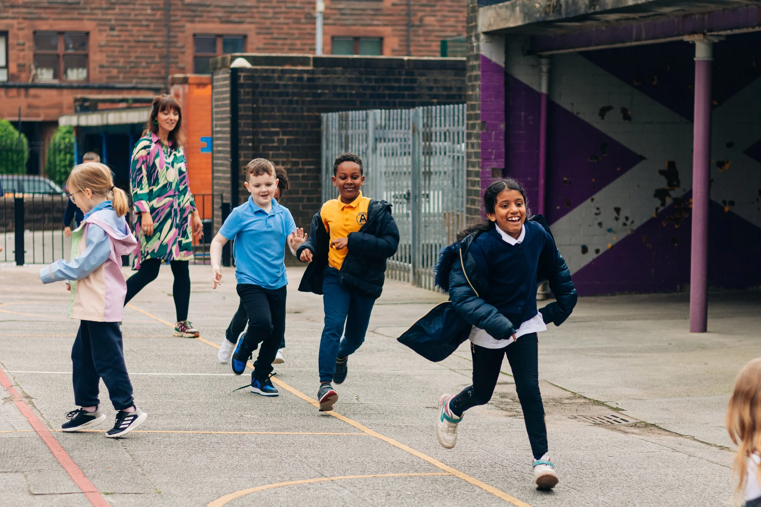 Play Programme in Glasgow | Outdoor Street Play and Play in Schools — PEEK
