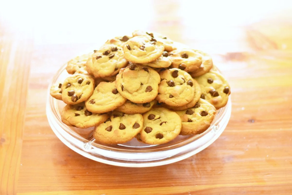 An Easy And Delicious Chocolate Chip Cookie Recipe For The Special ...