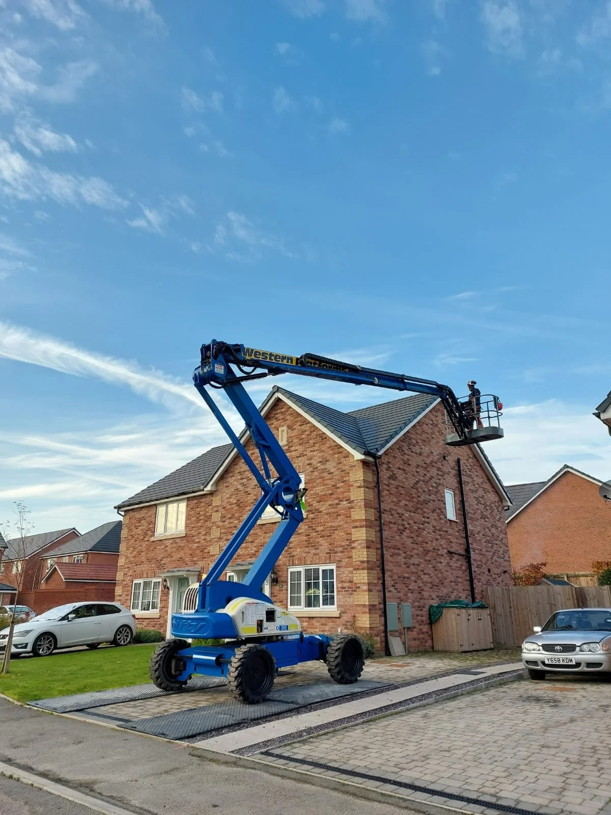 Self-Drive Cherry Picker Hire | Colwyn Bay — Western Platforms