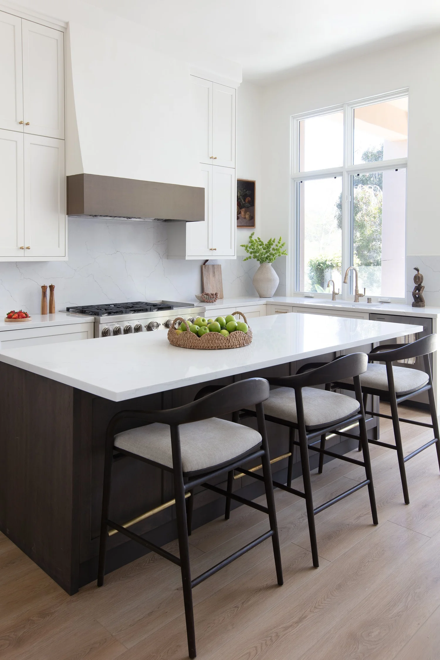 The Complete Guide to Kitchen Hoods — Blythe Interiors