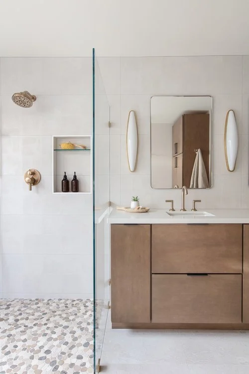 TIPS TO PICKING THE BEST VANITY MIRROR — Blythe Interiors