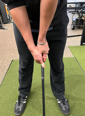 Golf Grips: How to Hold a Golf Club And Why The Grip Is Important ...