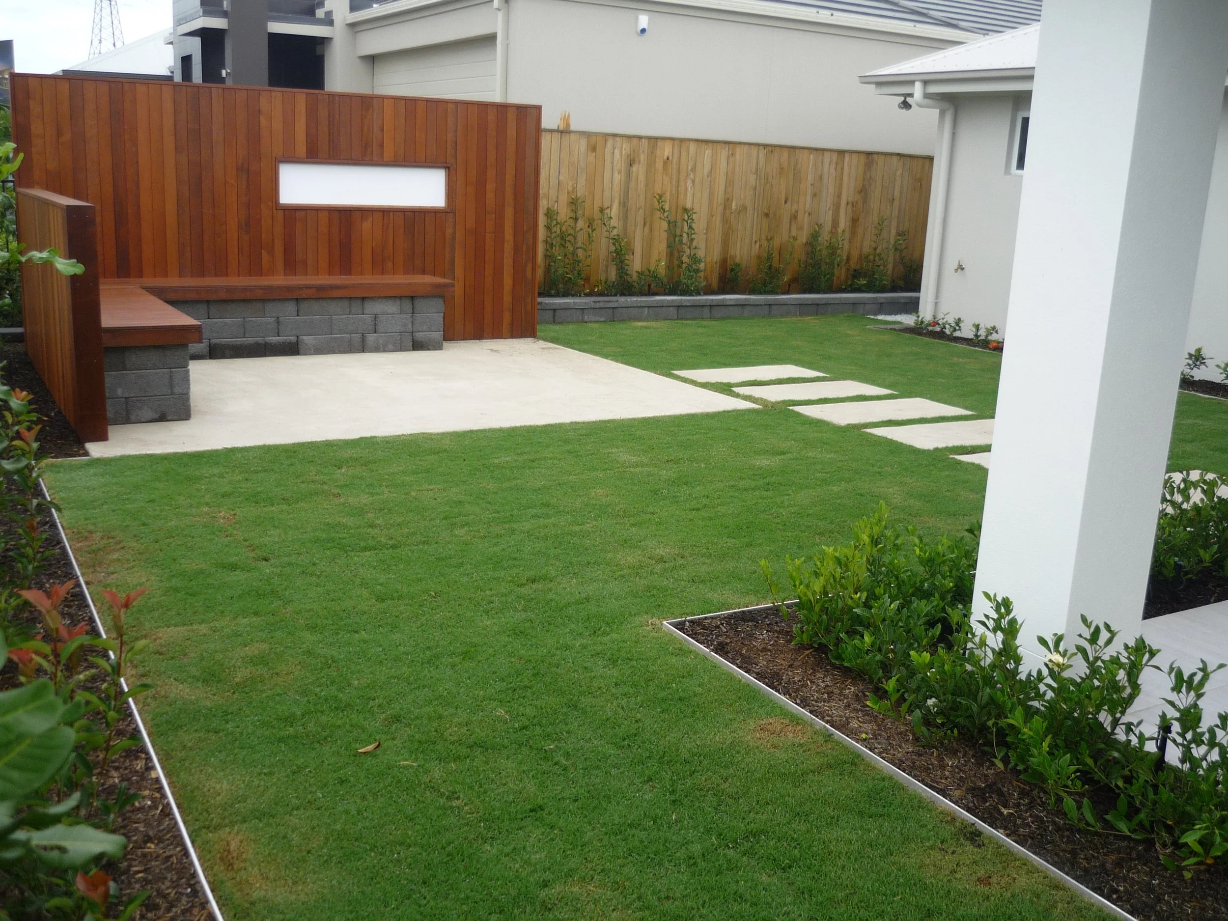 Garden Edging Products and Ideas in NSW, Australia | Hedge