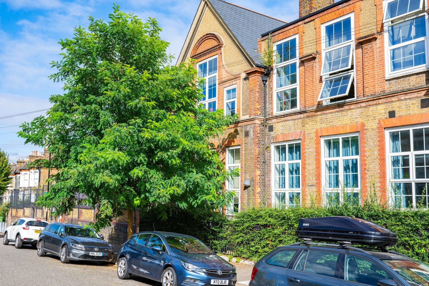 Benefits of Street Trees in London | Street Trees for Living