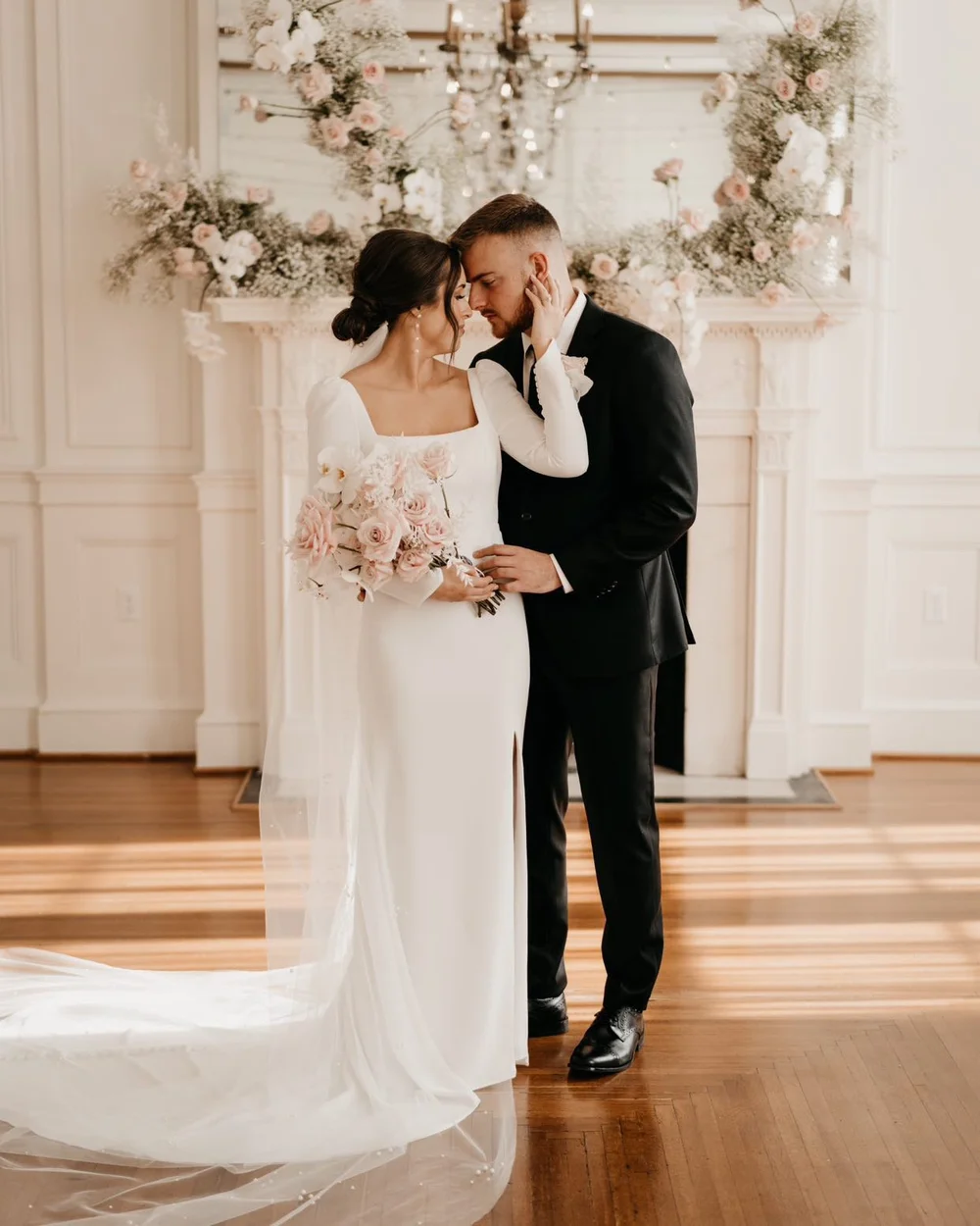 Dar-Lynns Bridal & Formal Wear