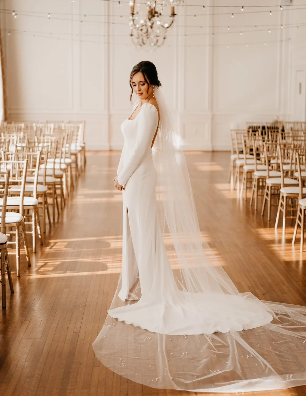 Dar-Lynns Bridal & Formal Wear