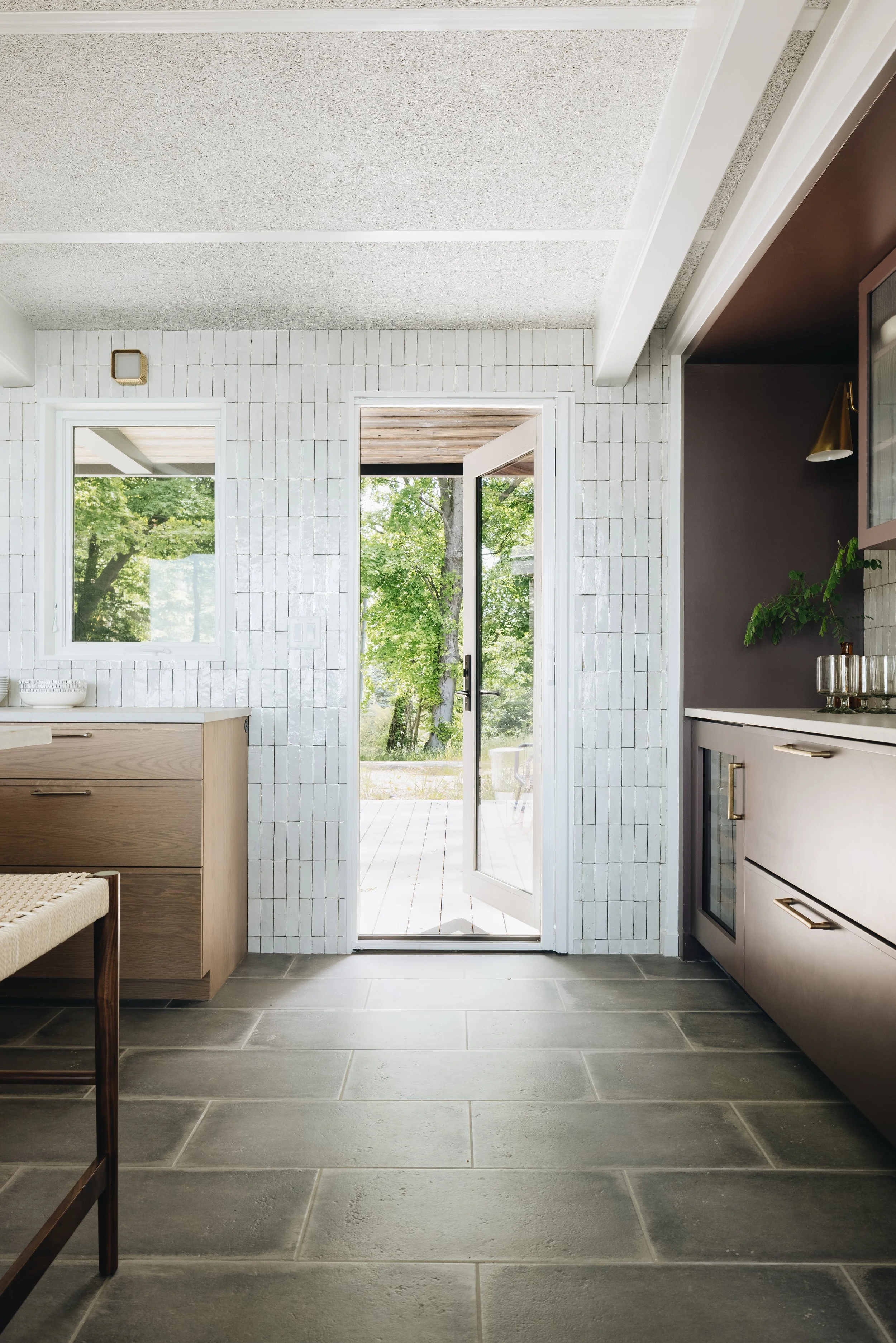 MID-CENTURY MODERN BEACH HOUSE — Jean Stoffer Design