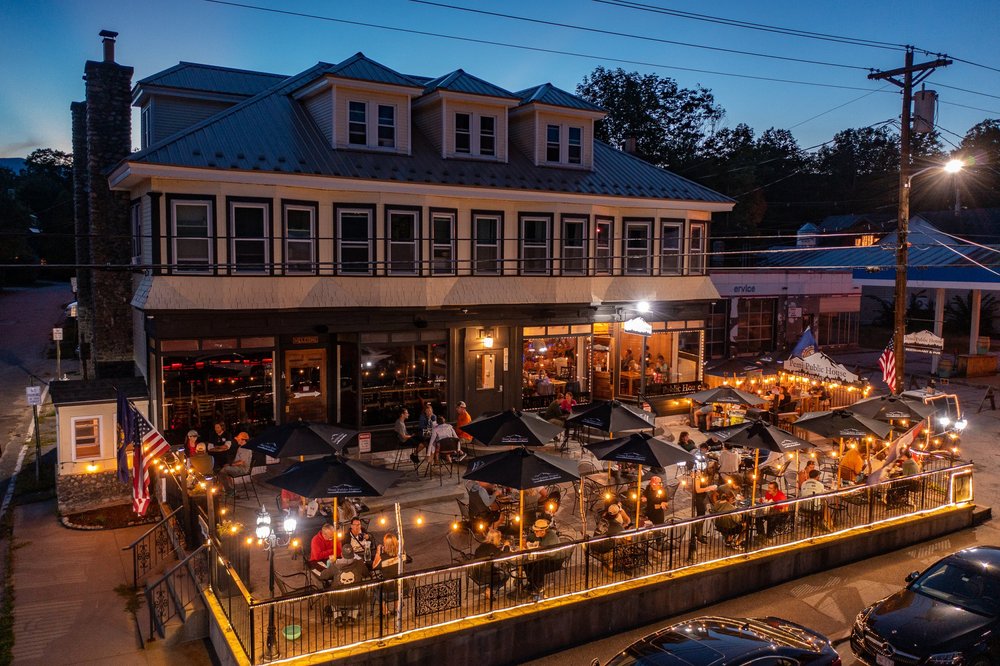 Contact 3 — Pemi Public House