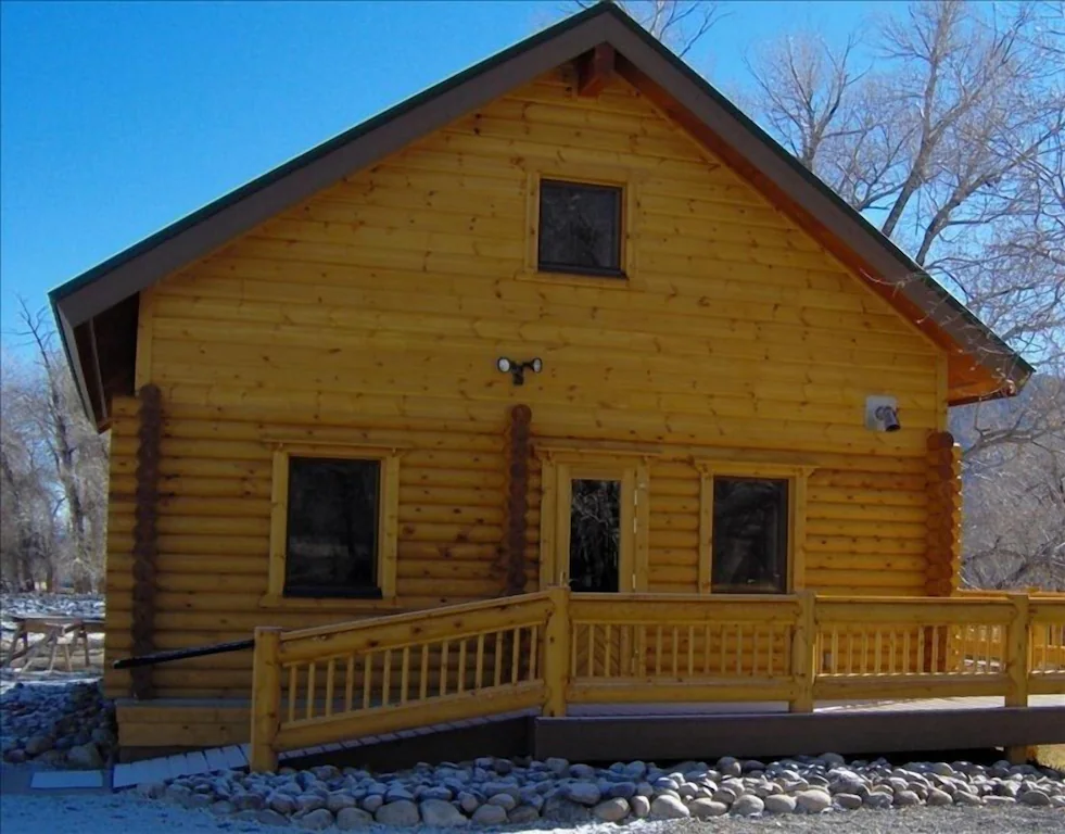 Cabin B — Post Office Ranch Log Cabins