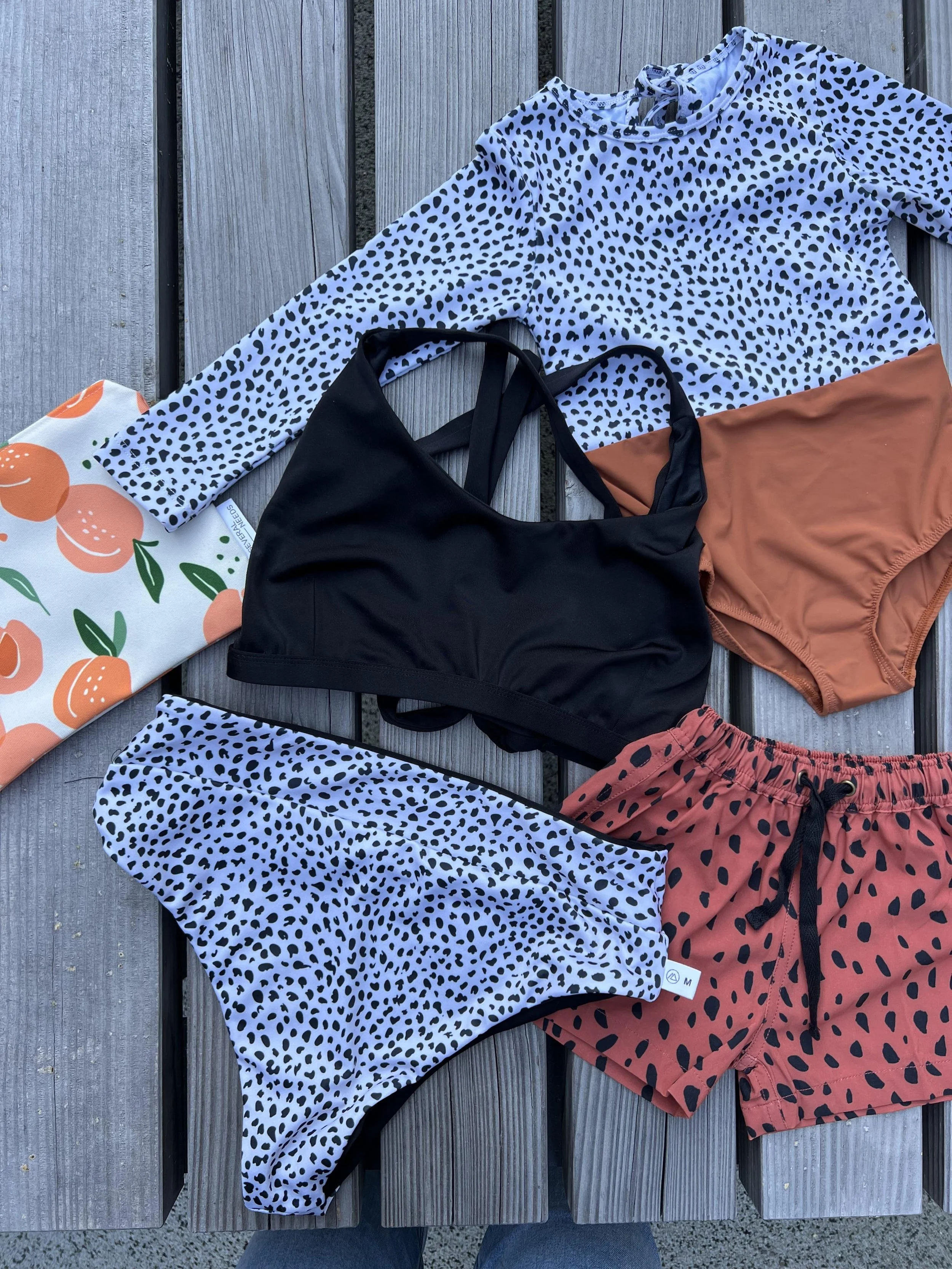 MAIN Design: Nachhaltige Bademode für Frauen und Kinder — Bärner Mamis