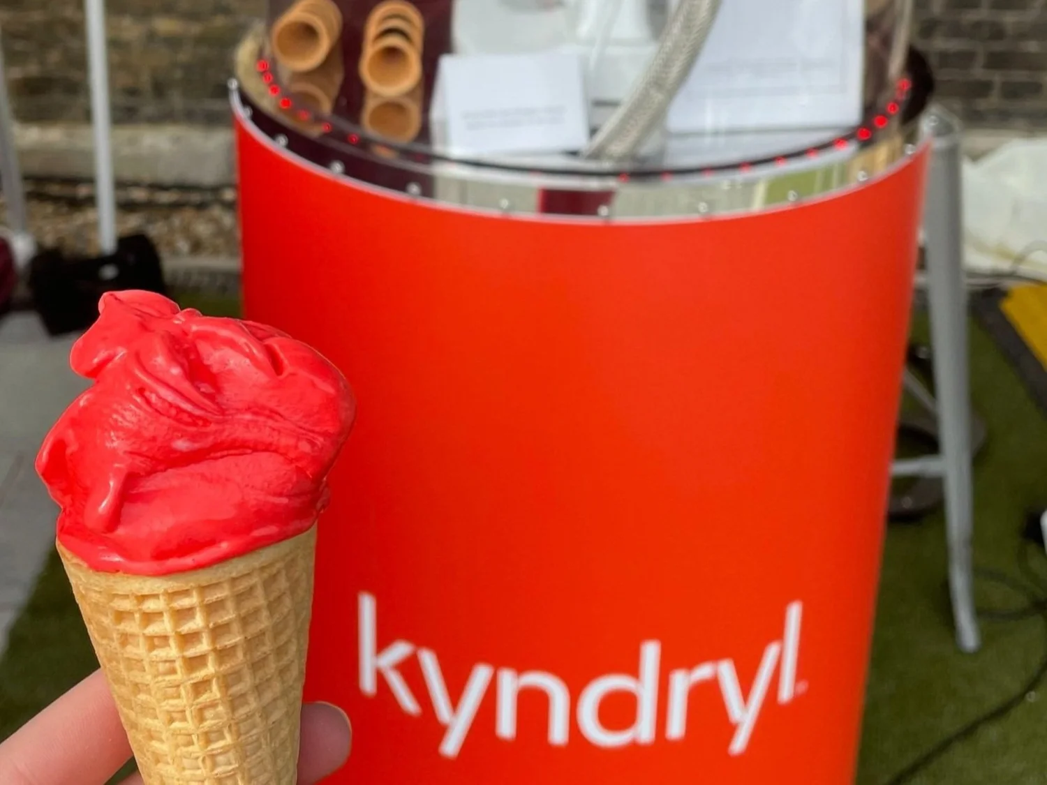 Nitro Pod — Lick Me I'm Delicious | Incredible Edible Experiences