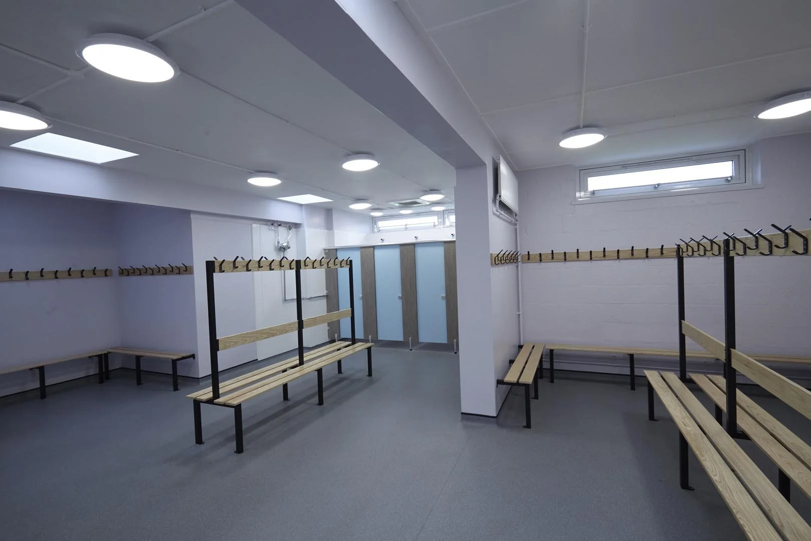 Shower and changing room refurbishment in Berkshire secondary school ...