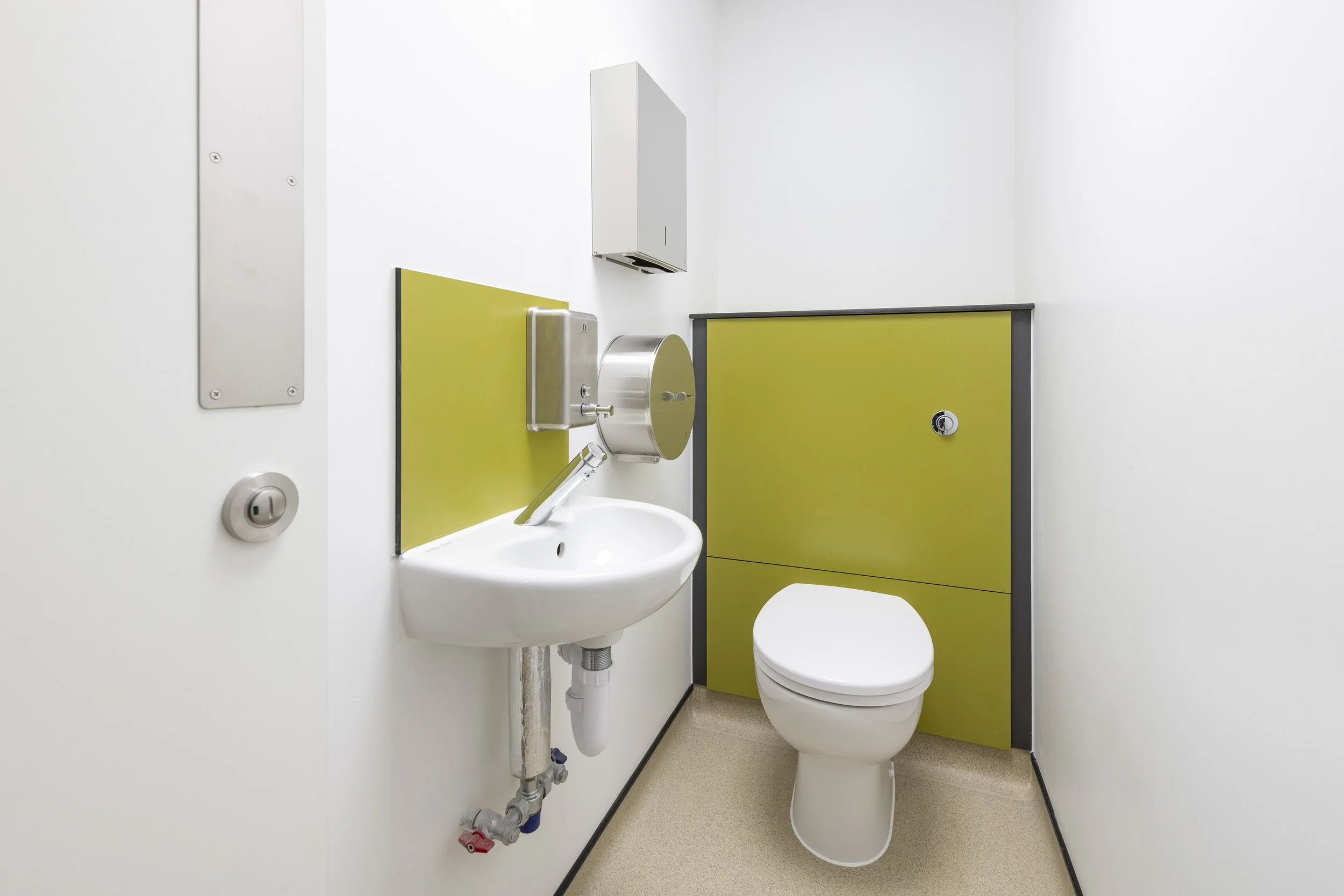 Washroom refurbishment - Education and Commercial Washroom ...