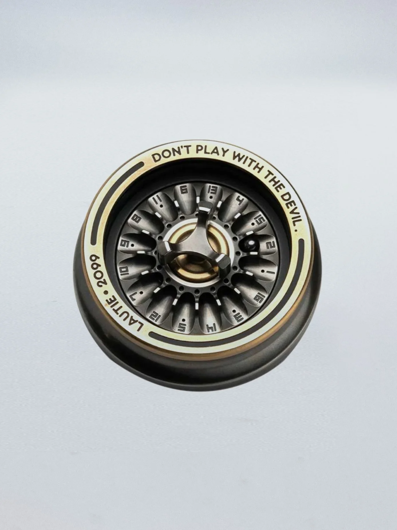 Fidget — Spinning Top Tom