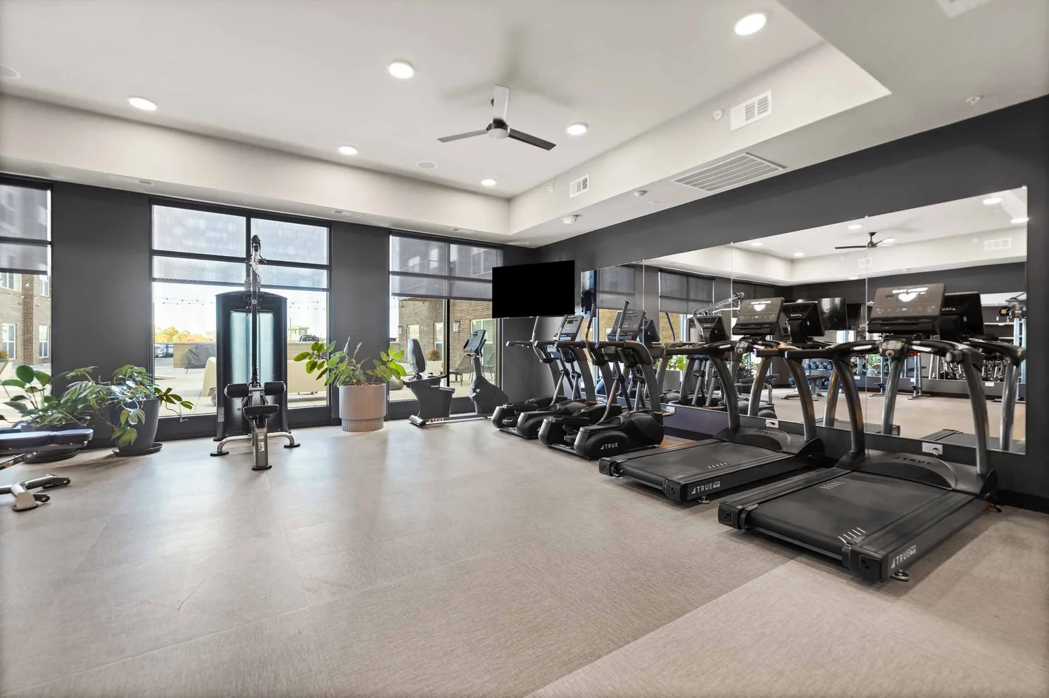 Apartments Photo Gallery | Lexington, KY — Gateway Lofts Lexington