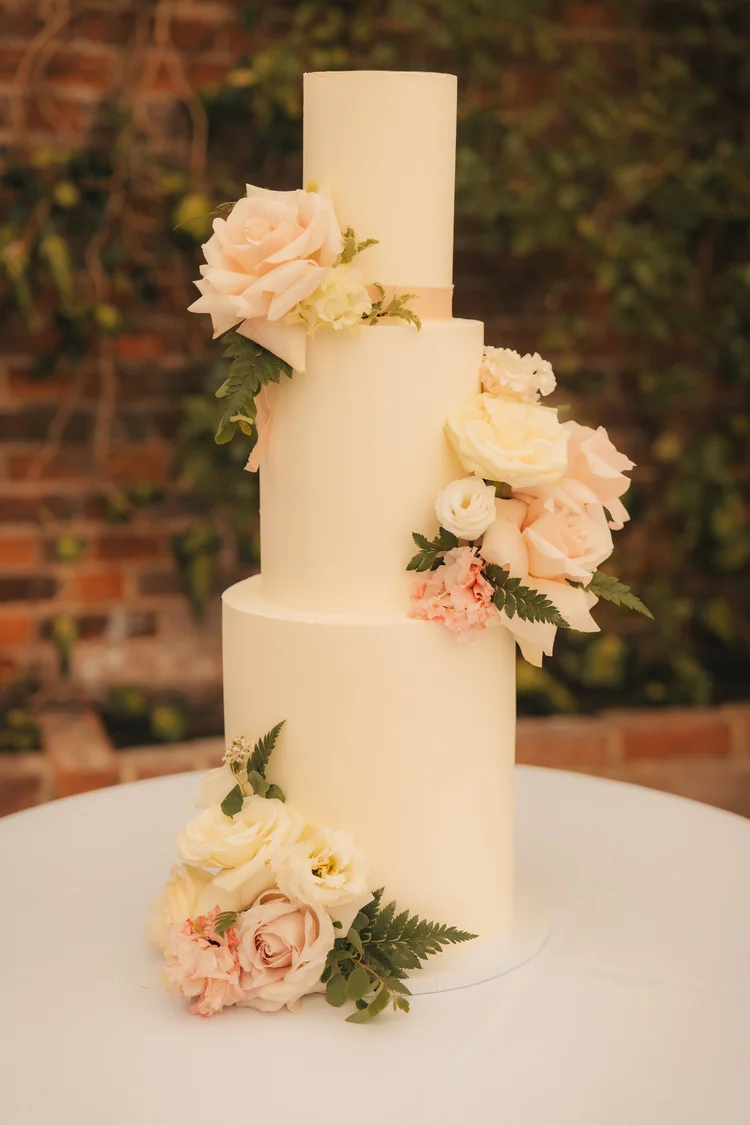 How to design a wedding cake? — Bloom and Crumb - London Wedding Cakes