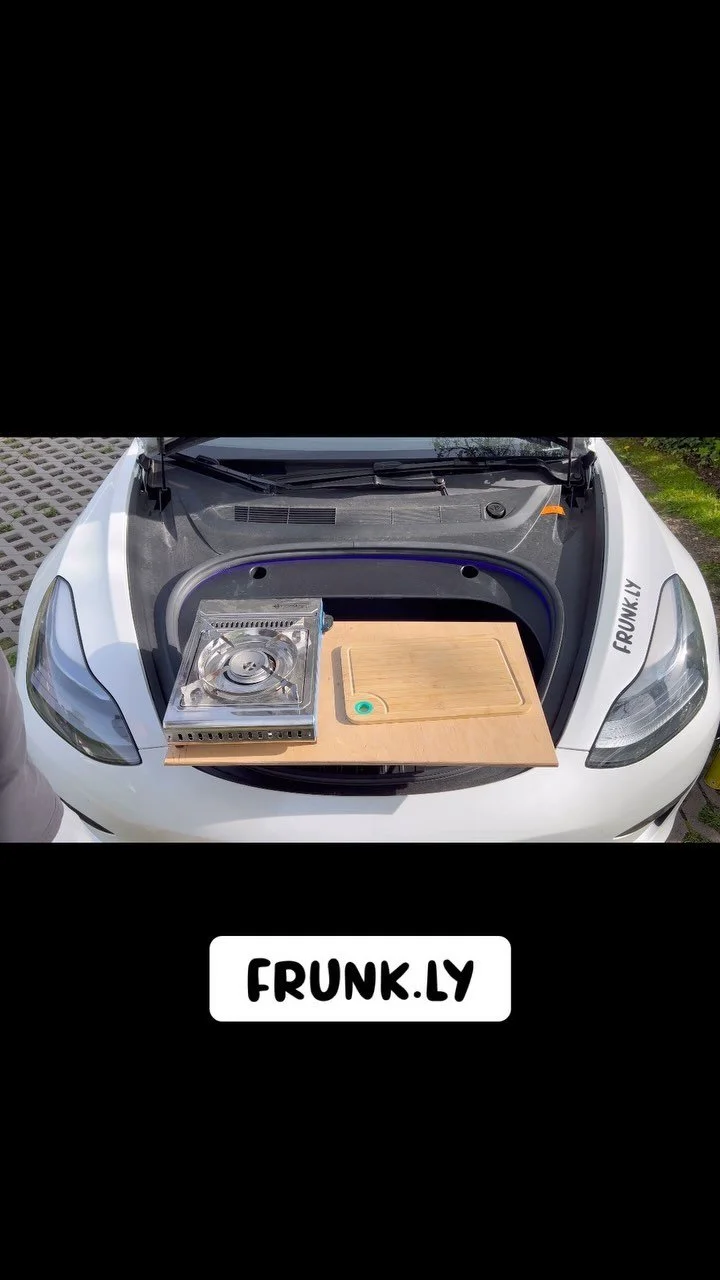 Frunkly - Frunk table for Tesla