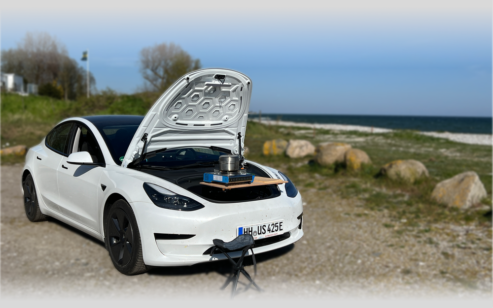 Frunkly - Frunk table for Tesla Model 3 & Y