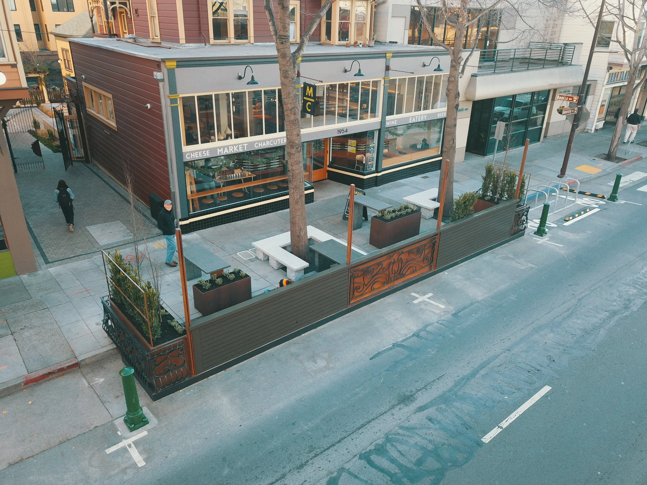 University Parklet - Berkeley — LandArt.Studio