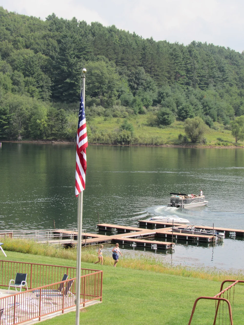 Amenities — Dutch Hollow Lake Property Owners' Association
