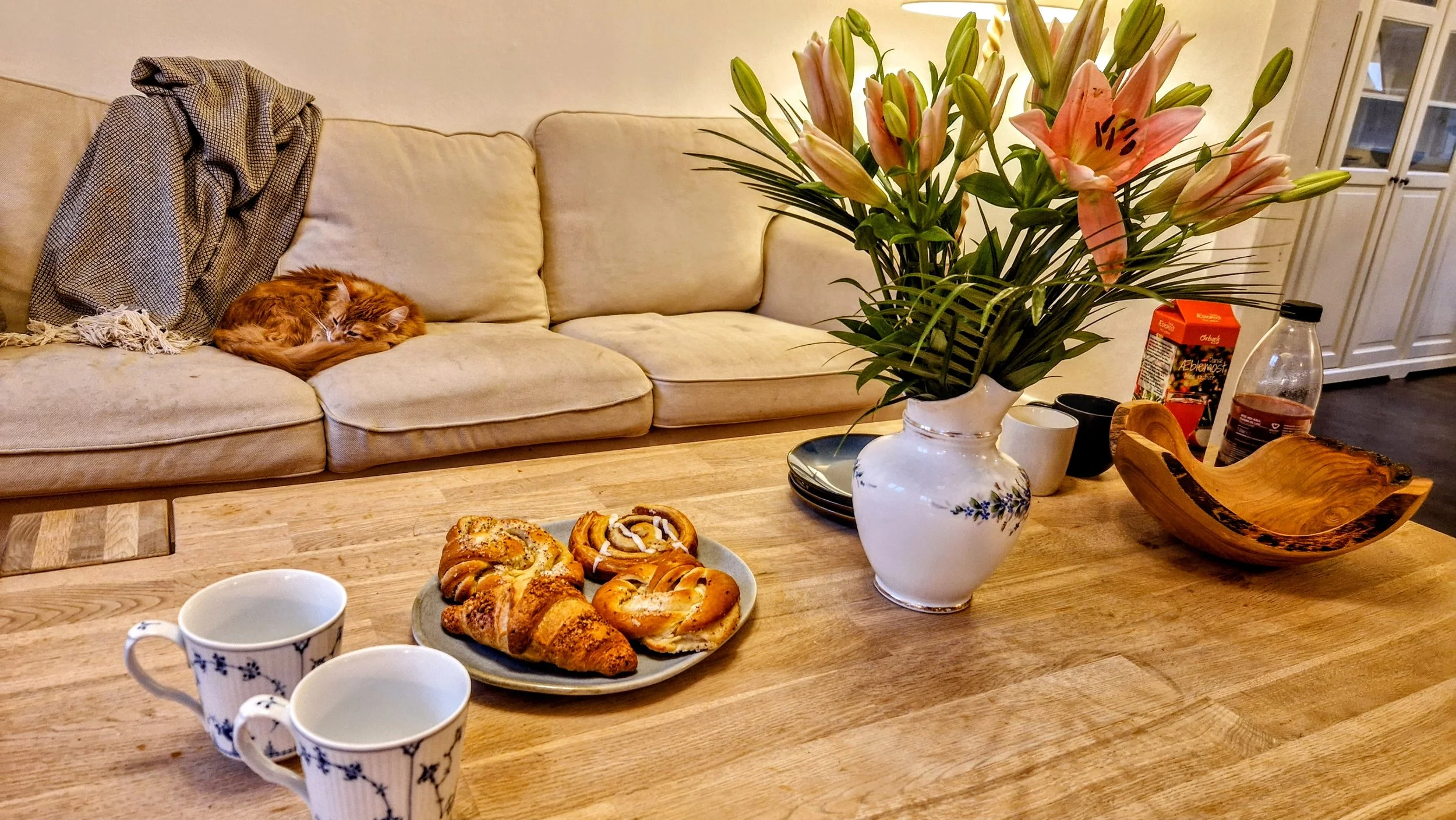 Snapshots from a cozy hygge Scandinavian Fall — Veranda Vikings