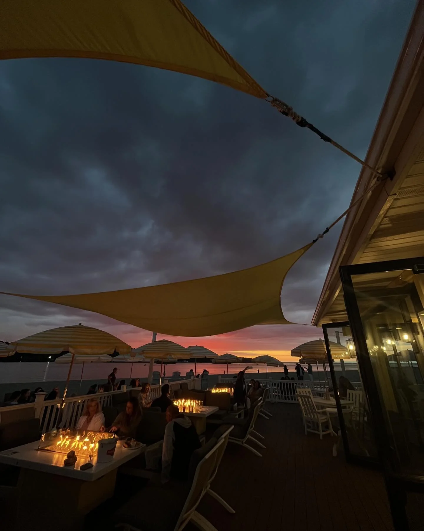 The Sunset Club at Tappen Beach