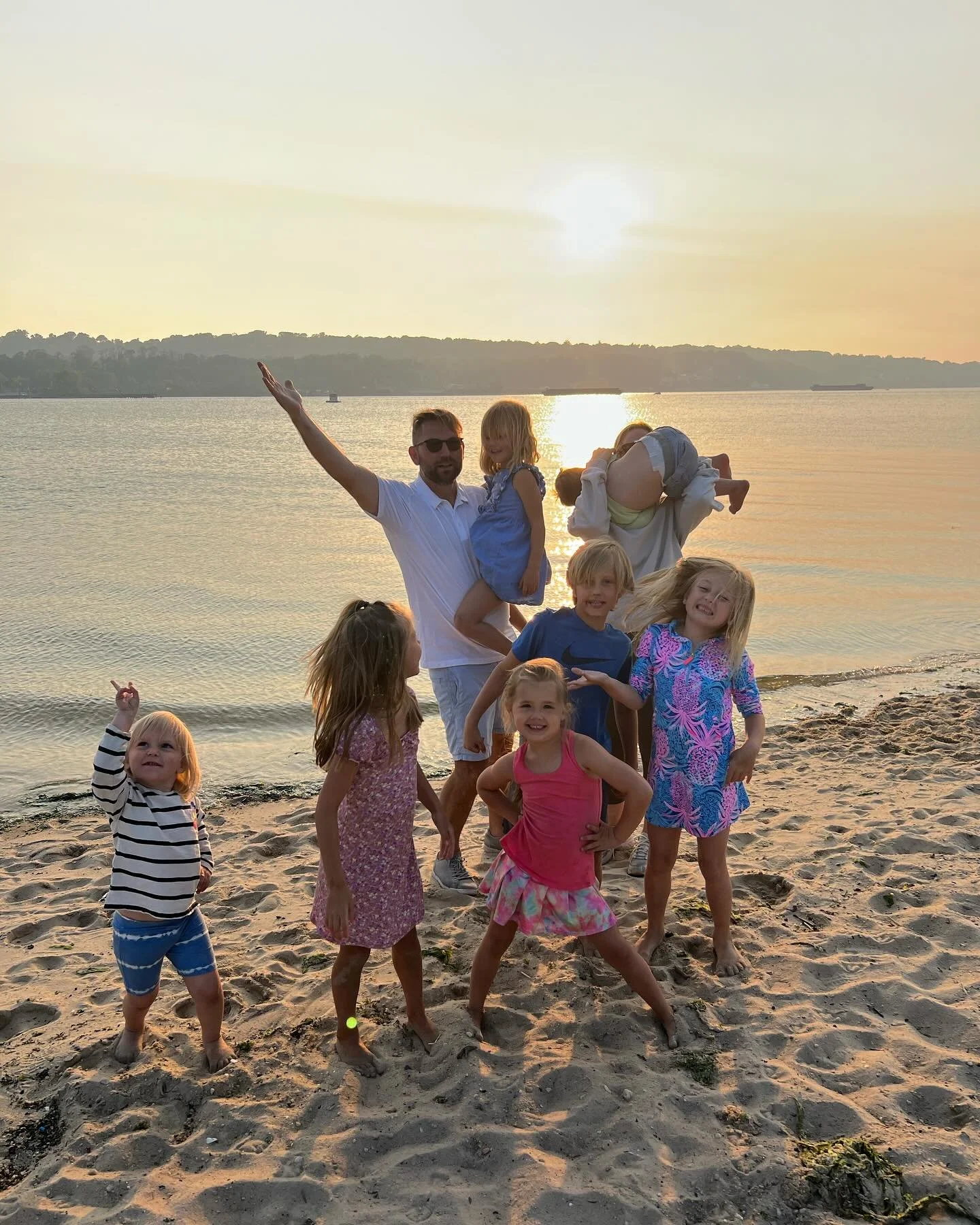 The Sunset Club at Tappen Beach