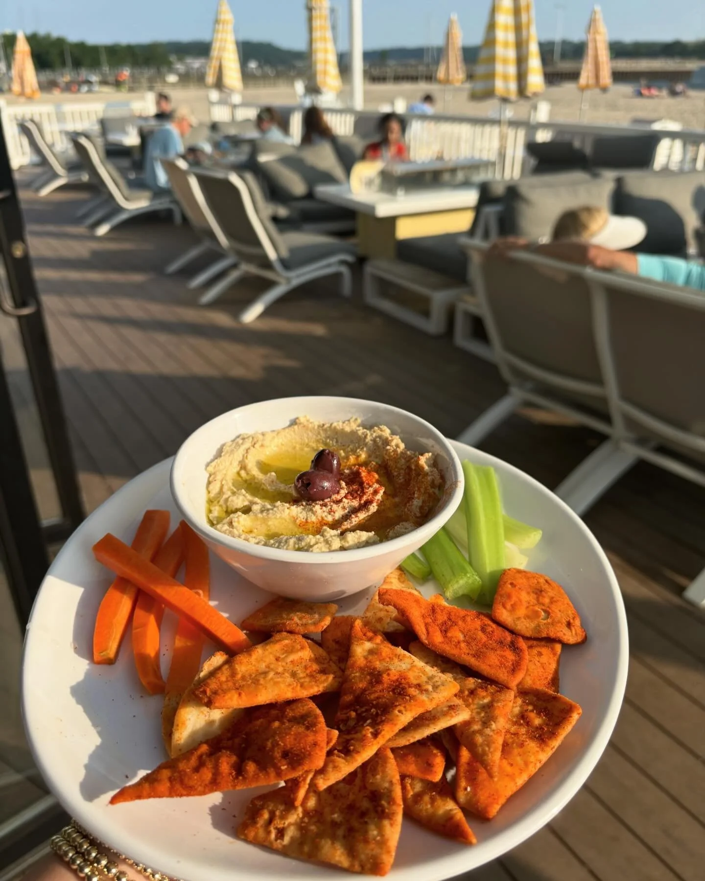 The Sunset Club at Tappen Beach