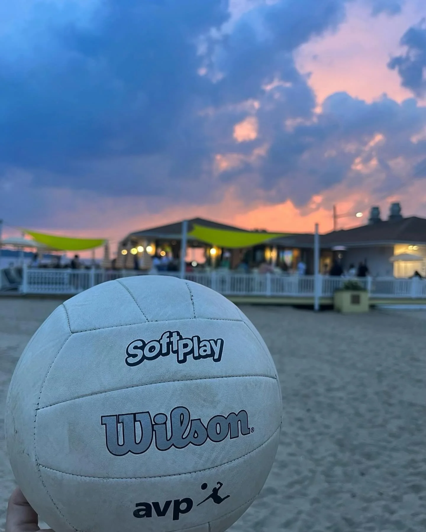 The Sunset Club at Tappen Beach