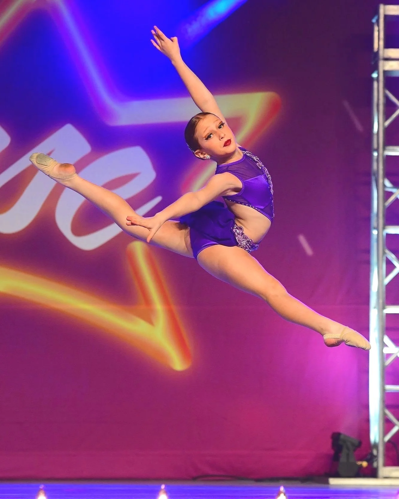 ELECTRIC DANCE CENTER