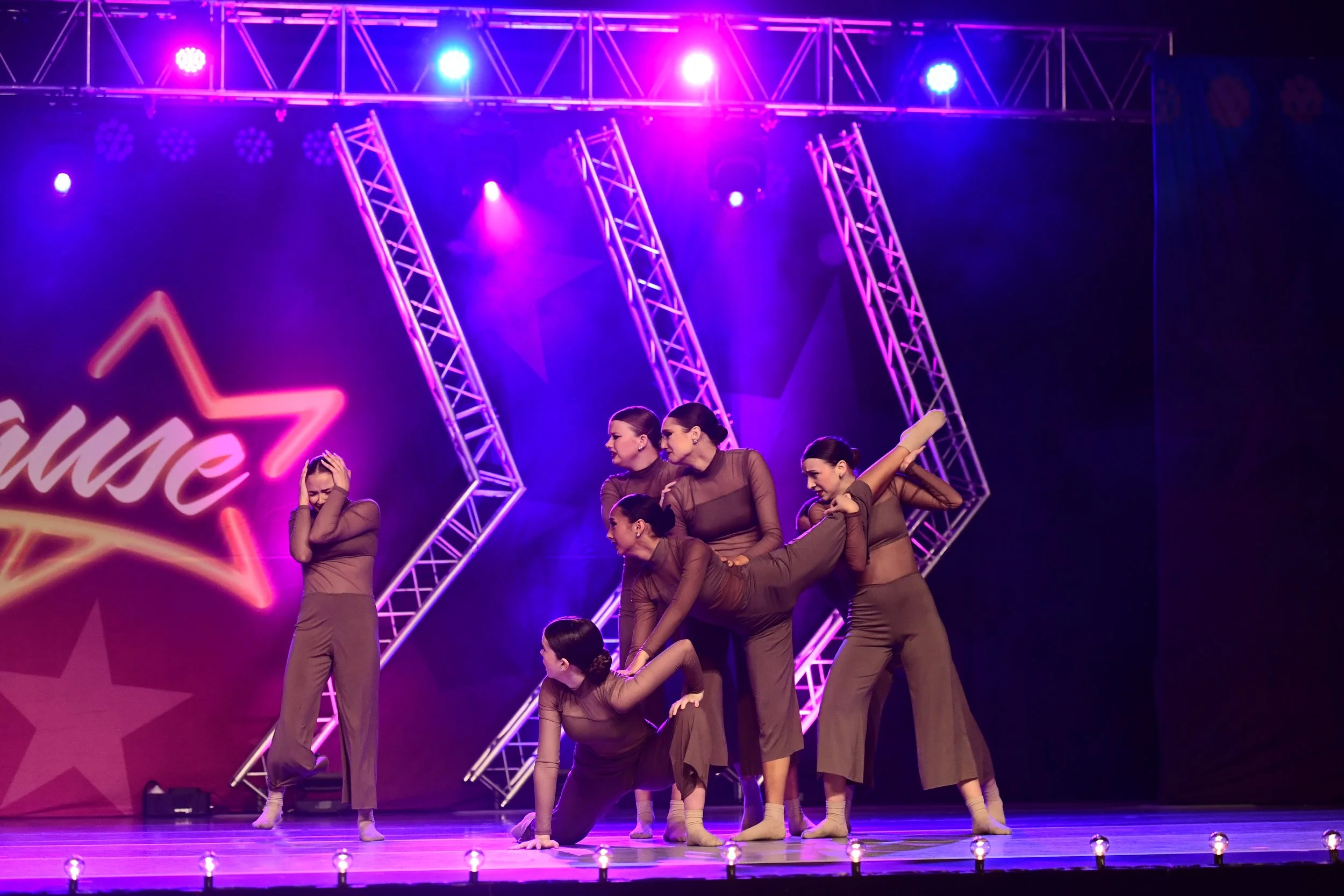 ELECTRIC DANCE CENTER