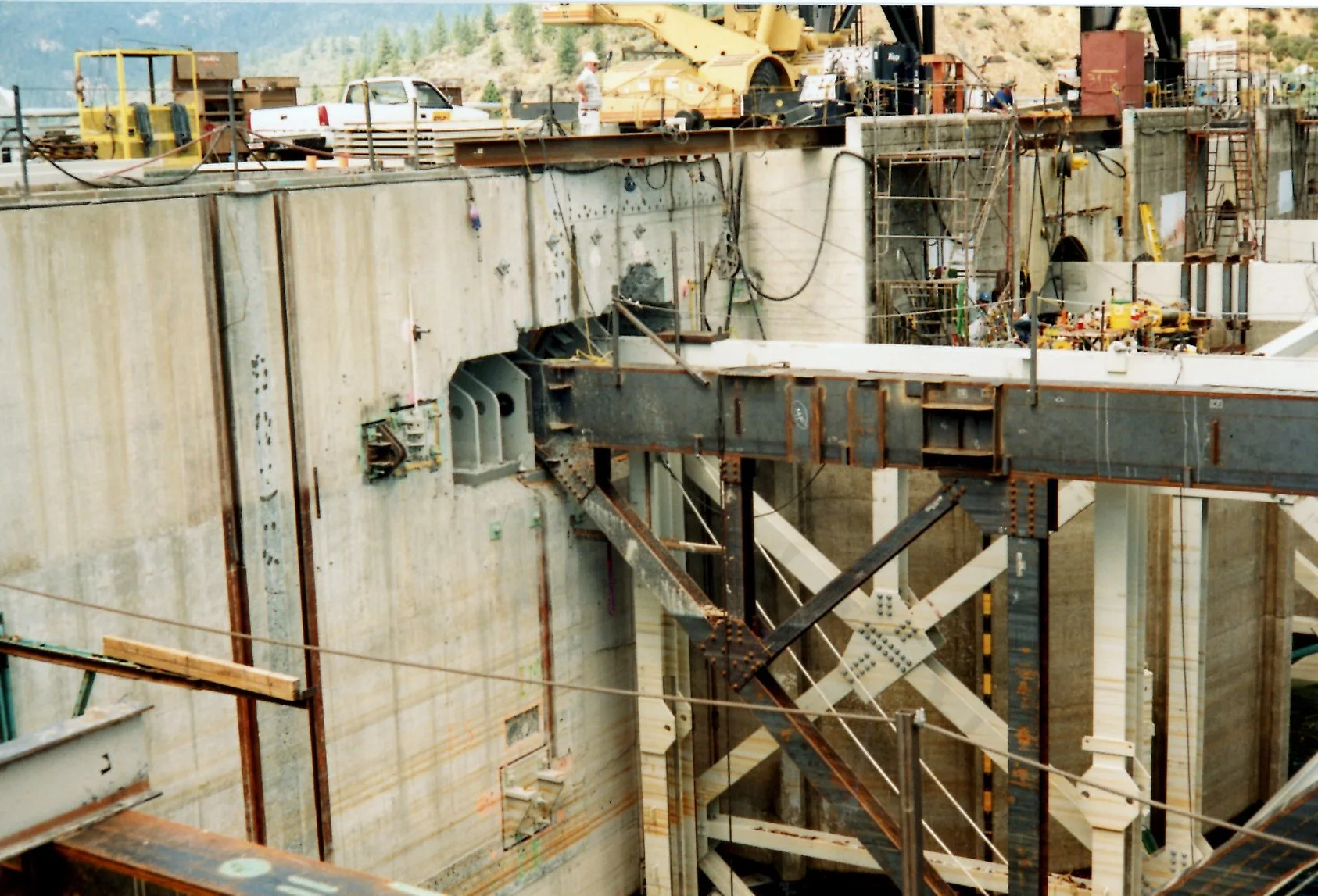 Shasta Dam Temperature Control Device — Somerset Engineering