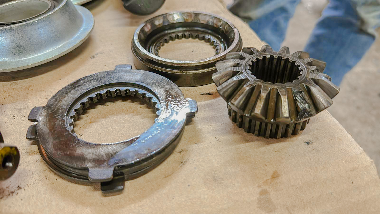 Rebuilding a Salisbury 4HU Differential: Reviving the Backbone of ...