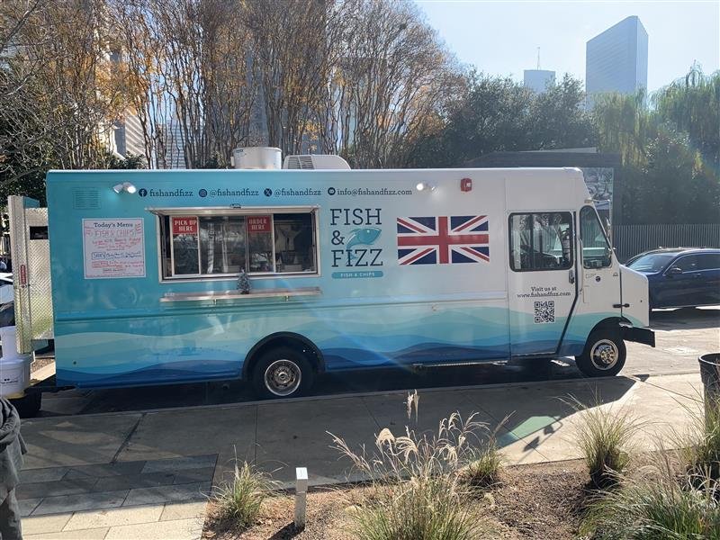 Fish and Fizz Popup 2025 — Klyde Warren Park