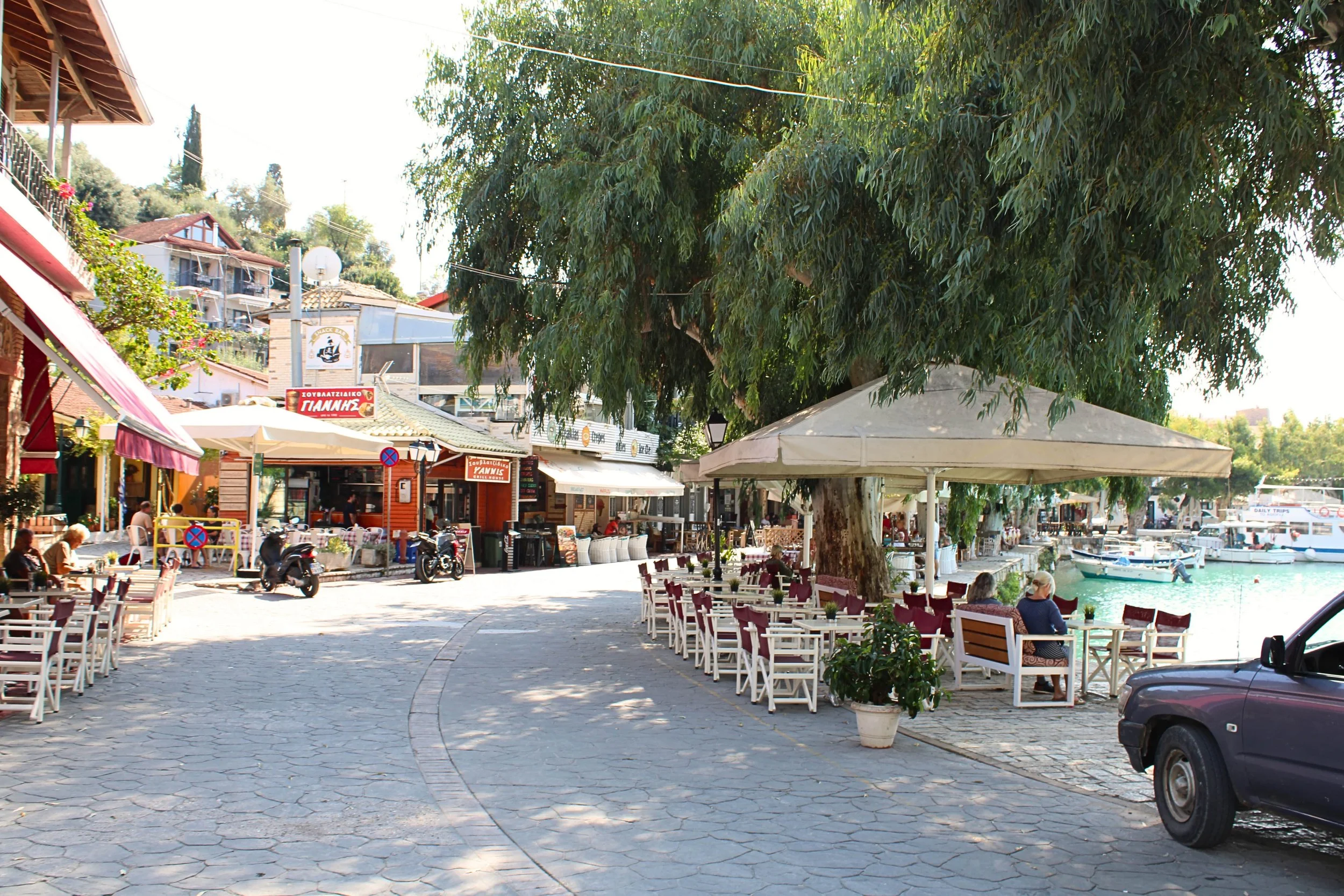 Vasiliki Lefkada - Highlights & Geheimtipps — GreekIslandHopping