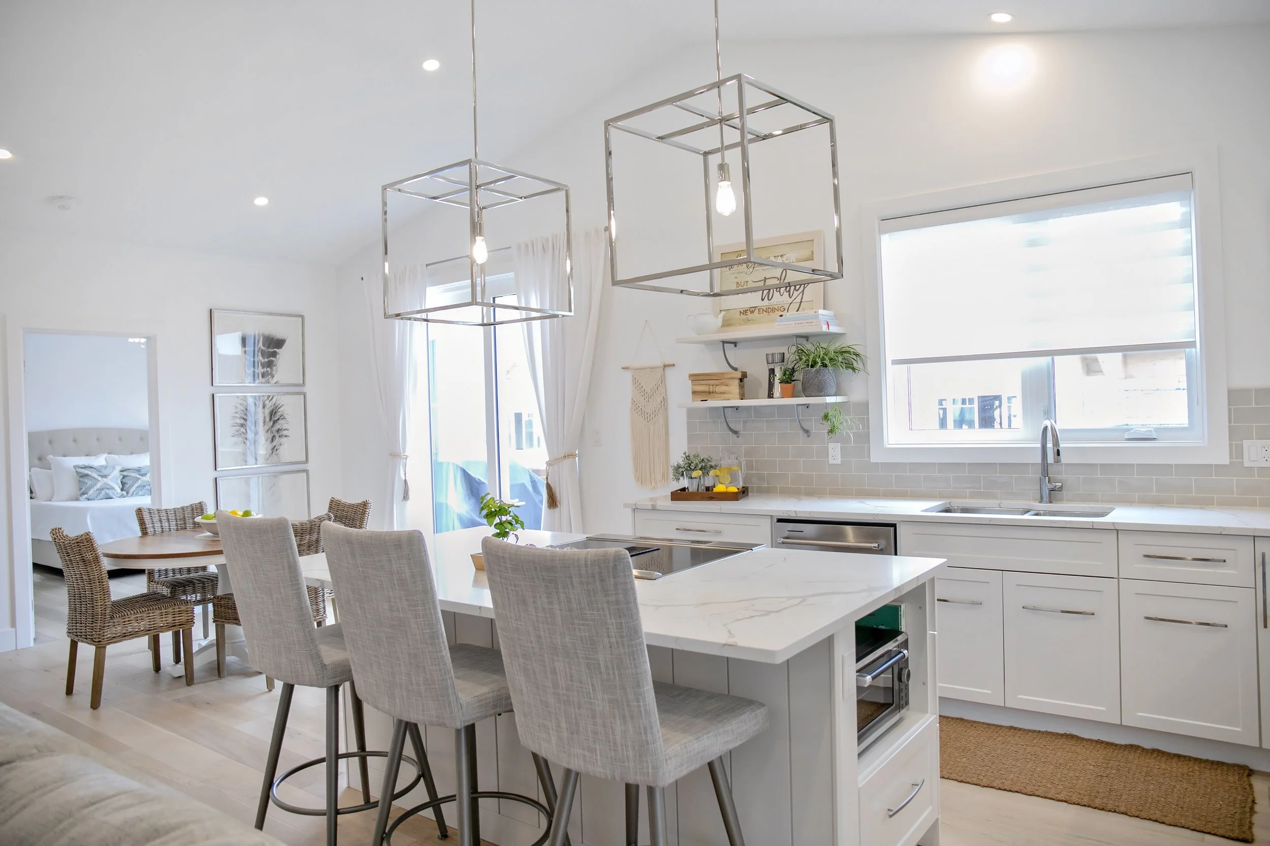 Light and Airy Cottage House on the Lake Photo Gallery — Beyond The ...