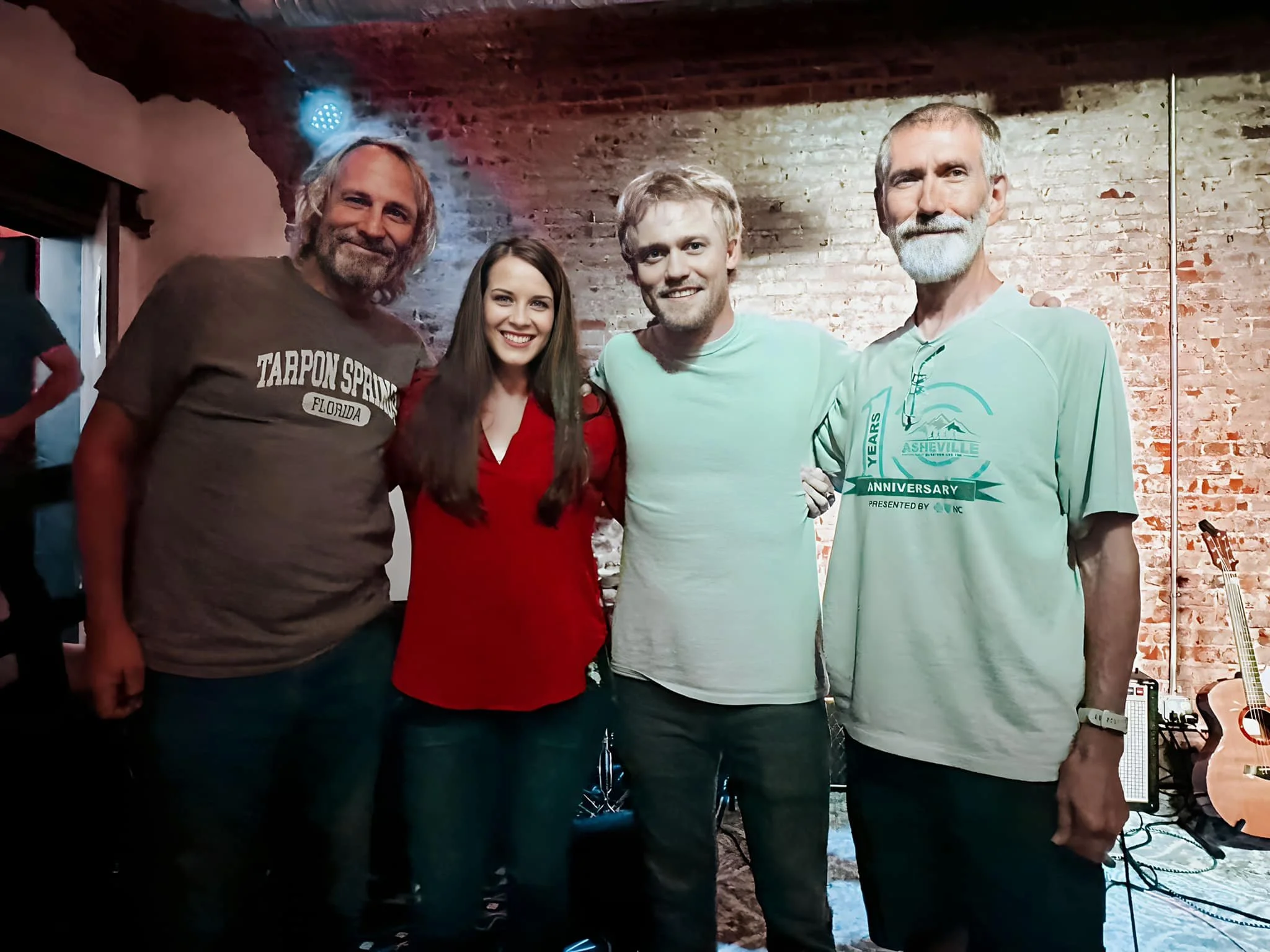 DAVID'S 105 Listening Room | Explore Local Music