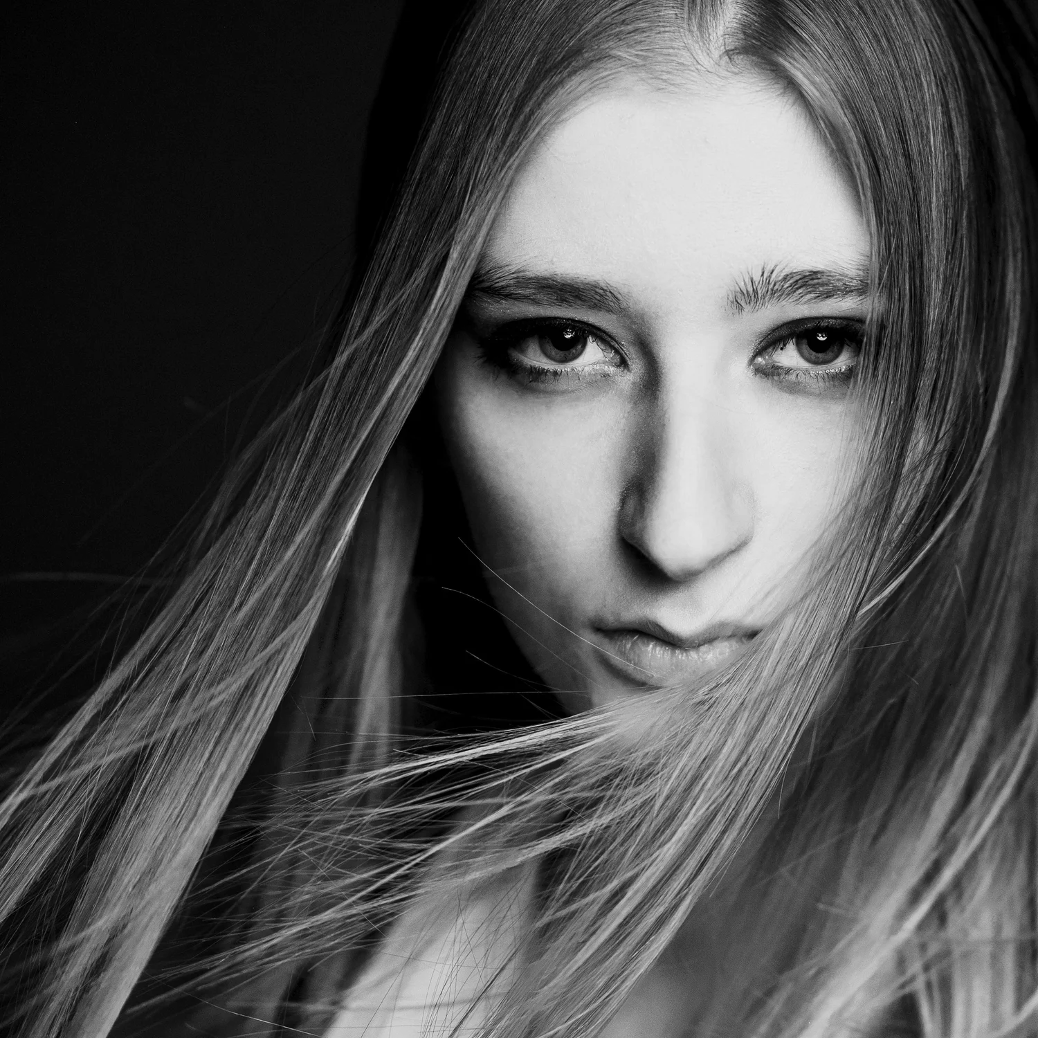 John Diep Portrait and Fashion Photography