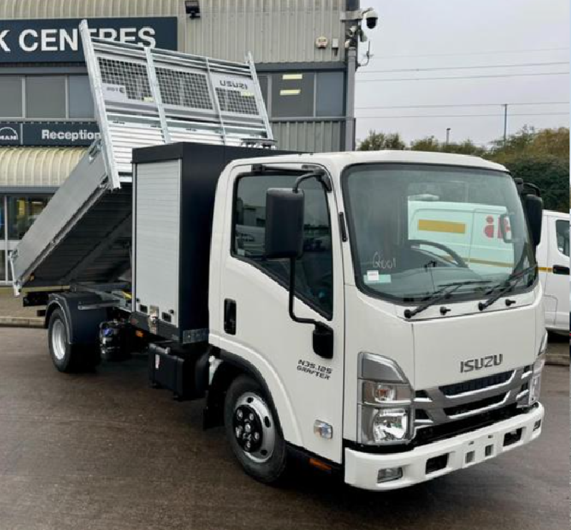 Isuzu Grafter 3.5T Trucks | Tough & Road-Ready | Aquila — Aquila Truck ...