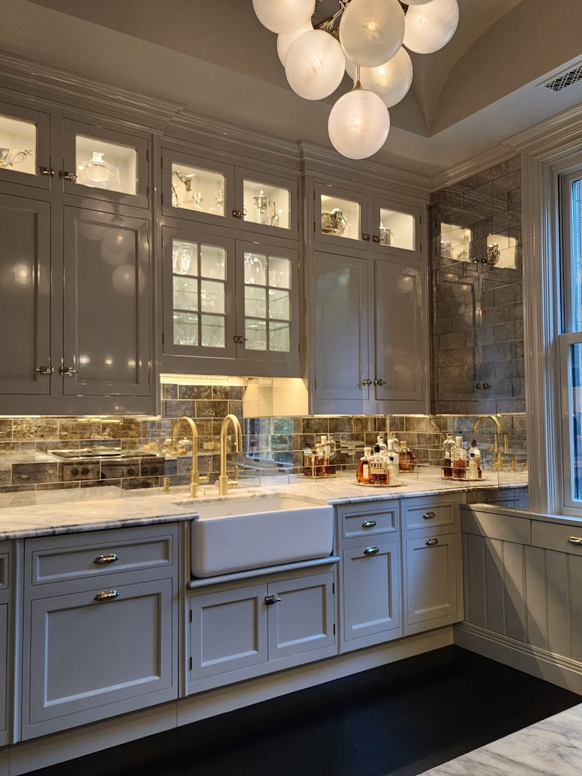 About Deborah Lund Interiors | Luxury Interior Designer in Chicago ...