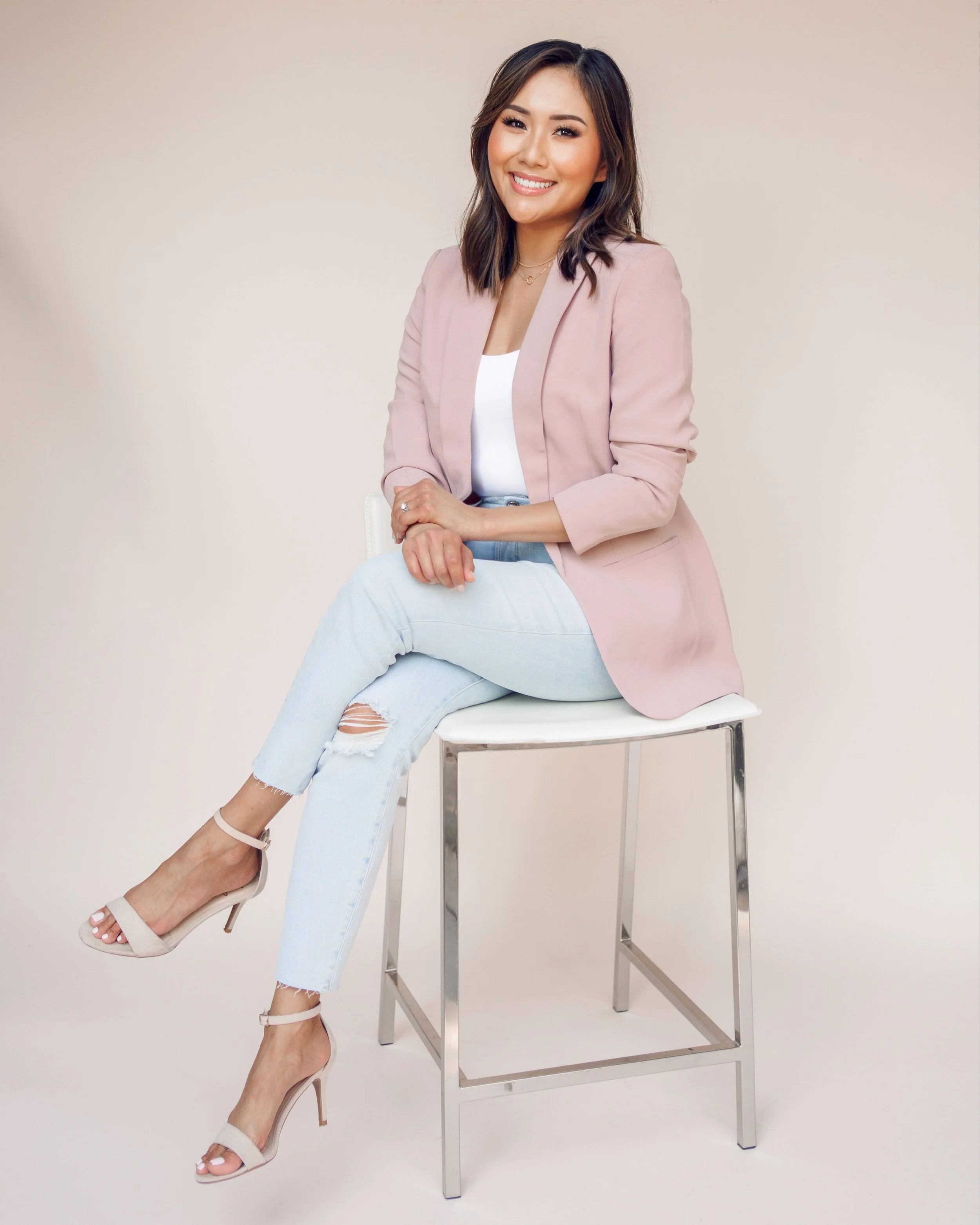 About Julie Phaxay - Minneapolis, MN Premiere Makeup Artist, Eyebrow Microblading Specialist ...