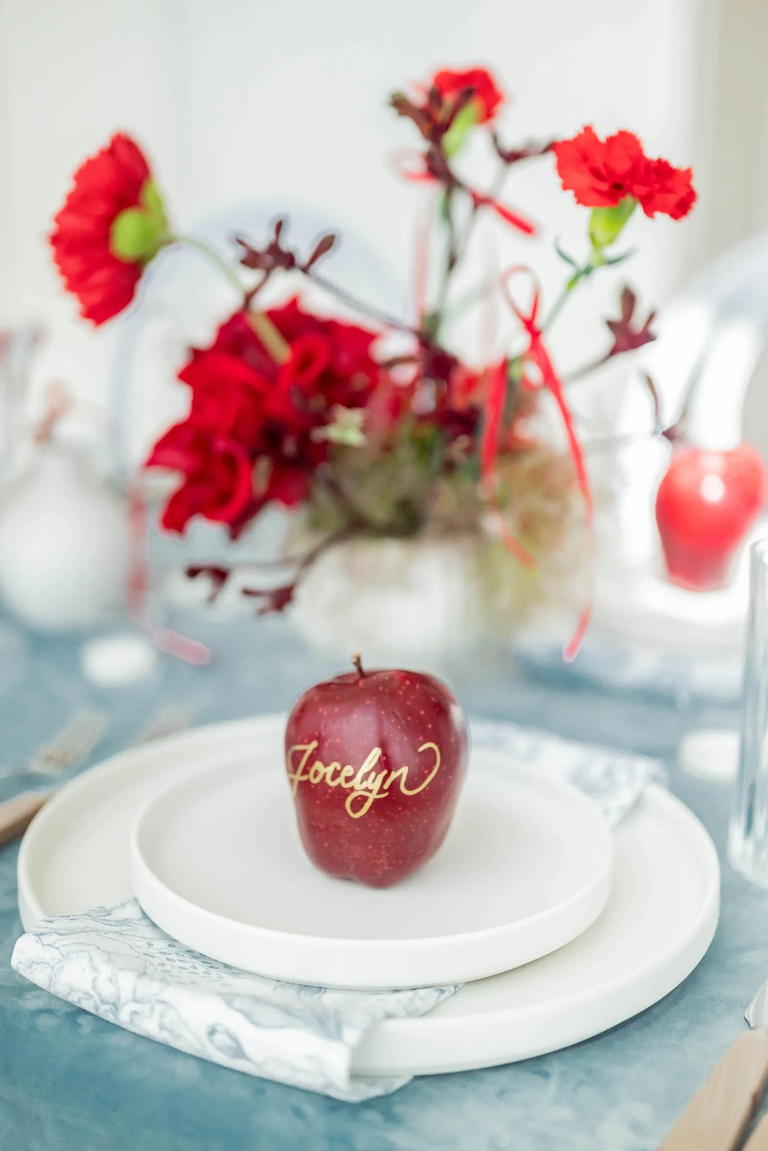 Duchess Calligraphy – Calgary Wedding Signage & Calligraphy Studio