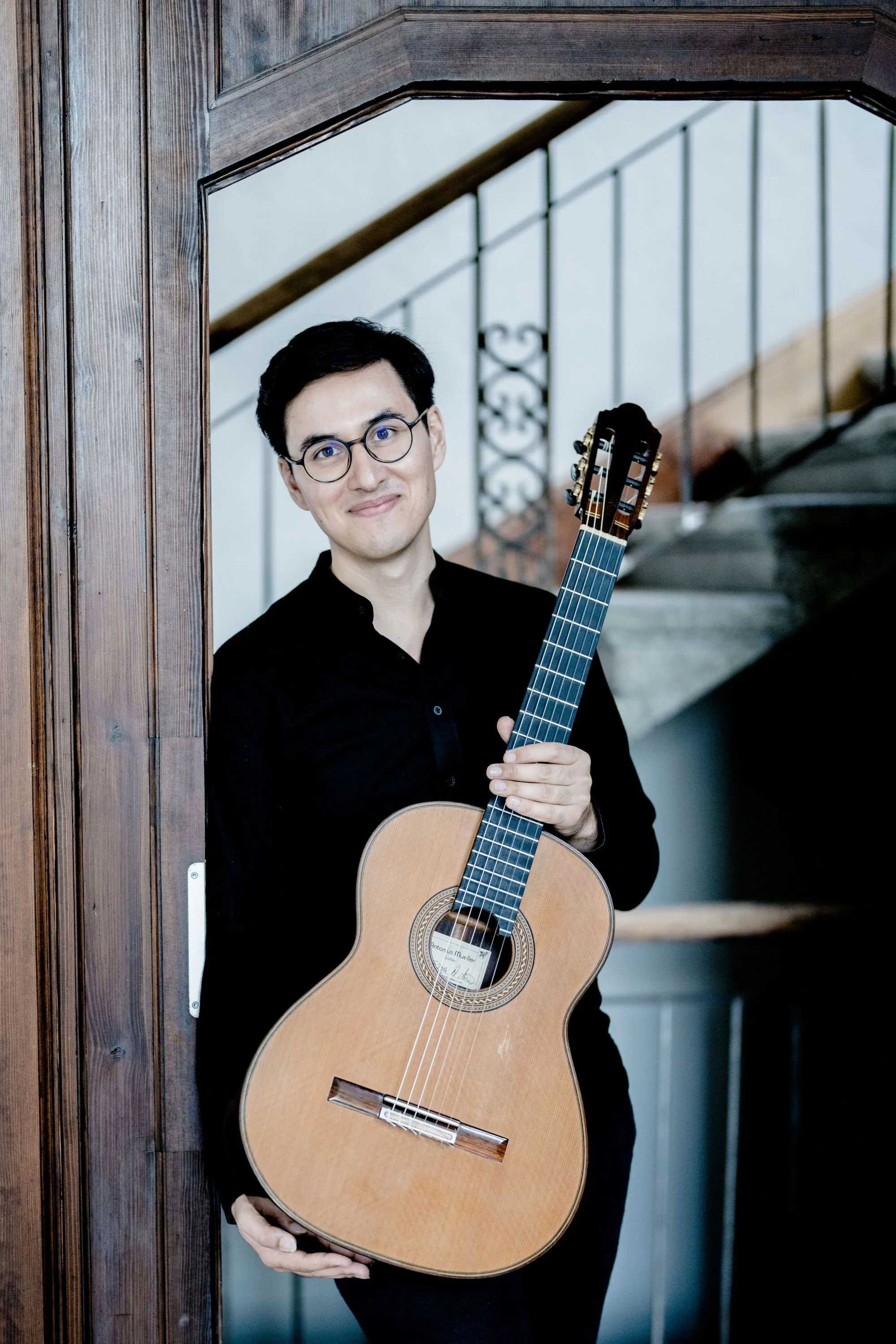 Gallery — Jesse Flowers Classical Guitarist