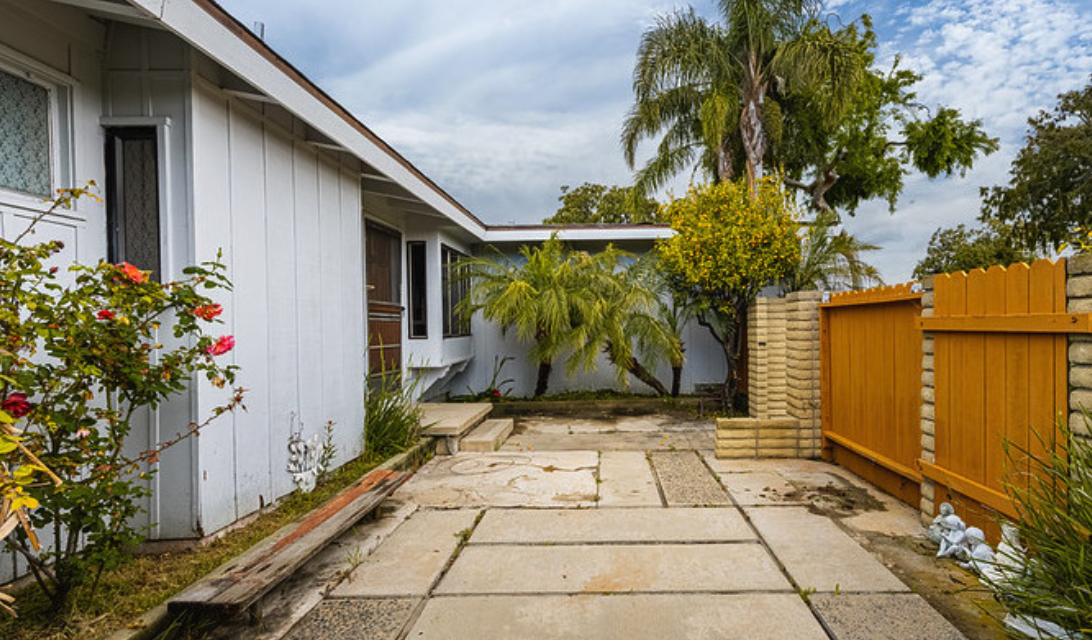 Virtual House Flip - Interior Redesign — Virtual House Flip - AI Redesign