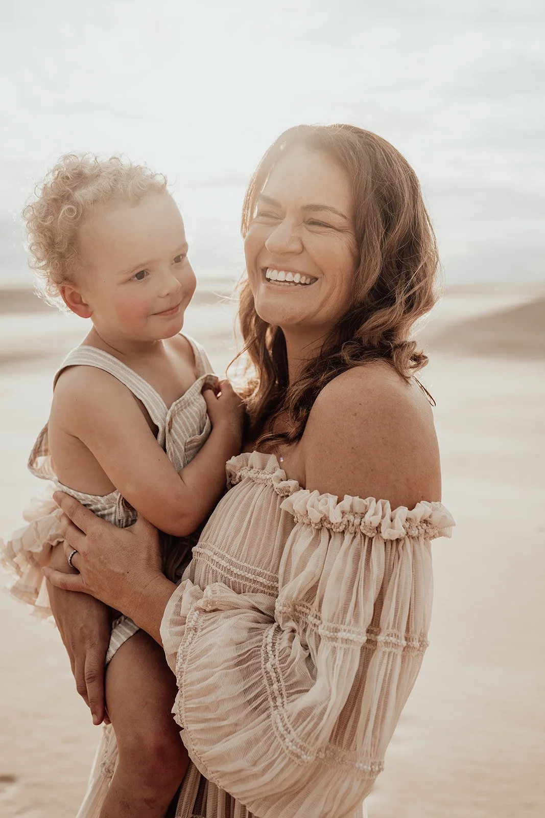 Mackay Family Photographer — The Wilde Collective