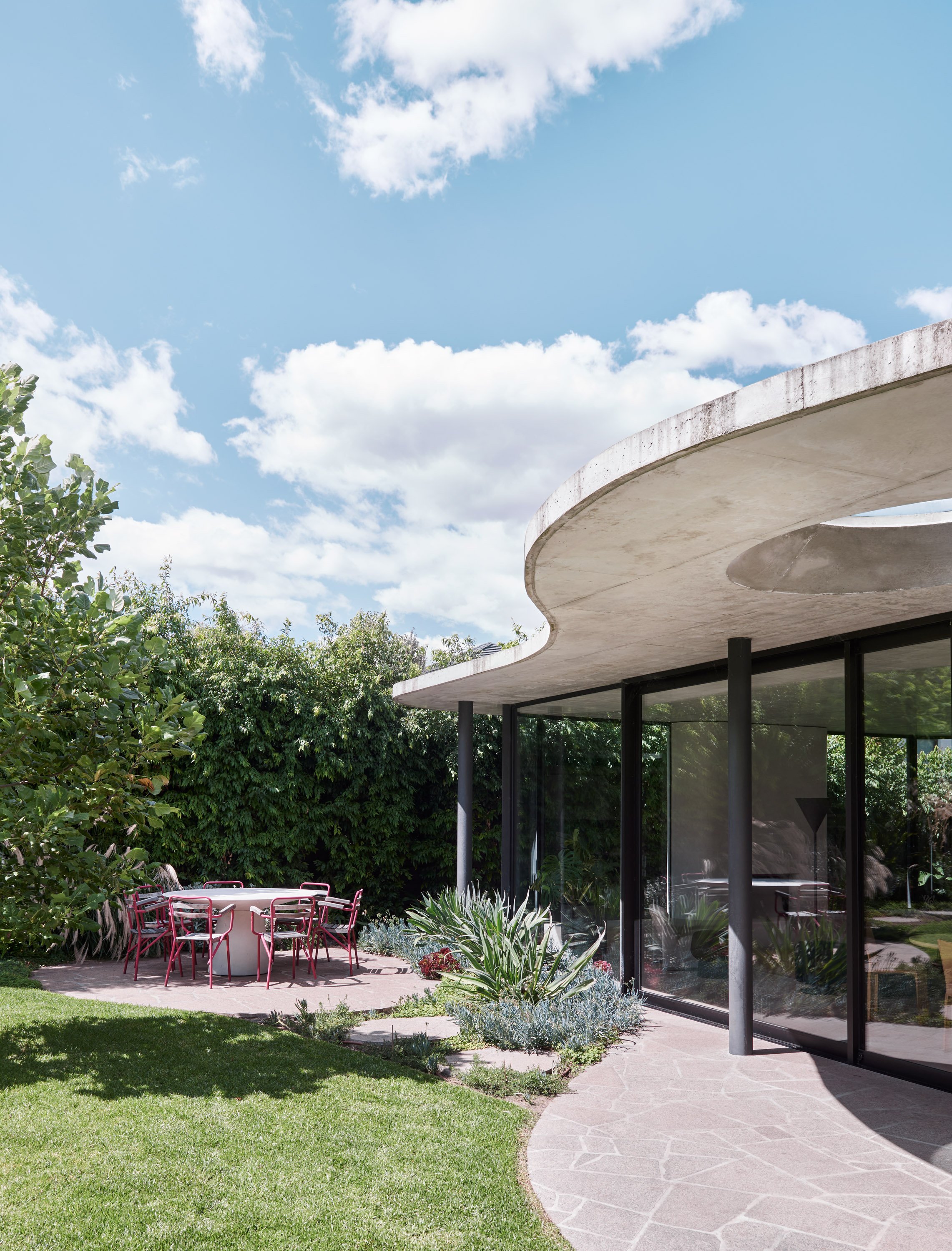 Palm House — LEETON POINTON
