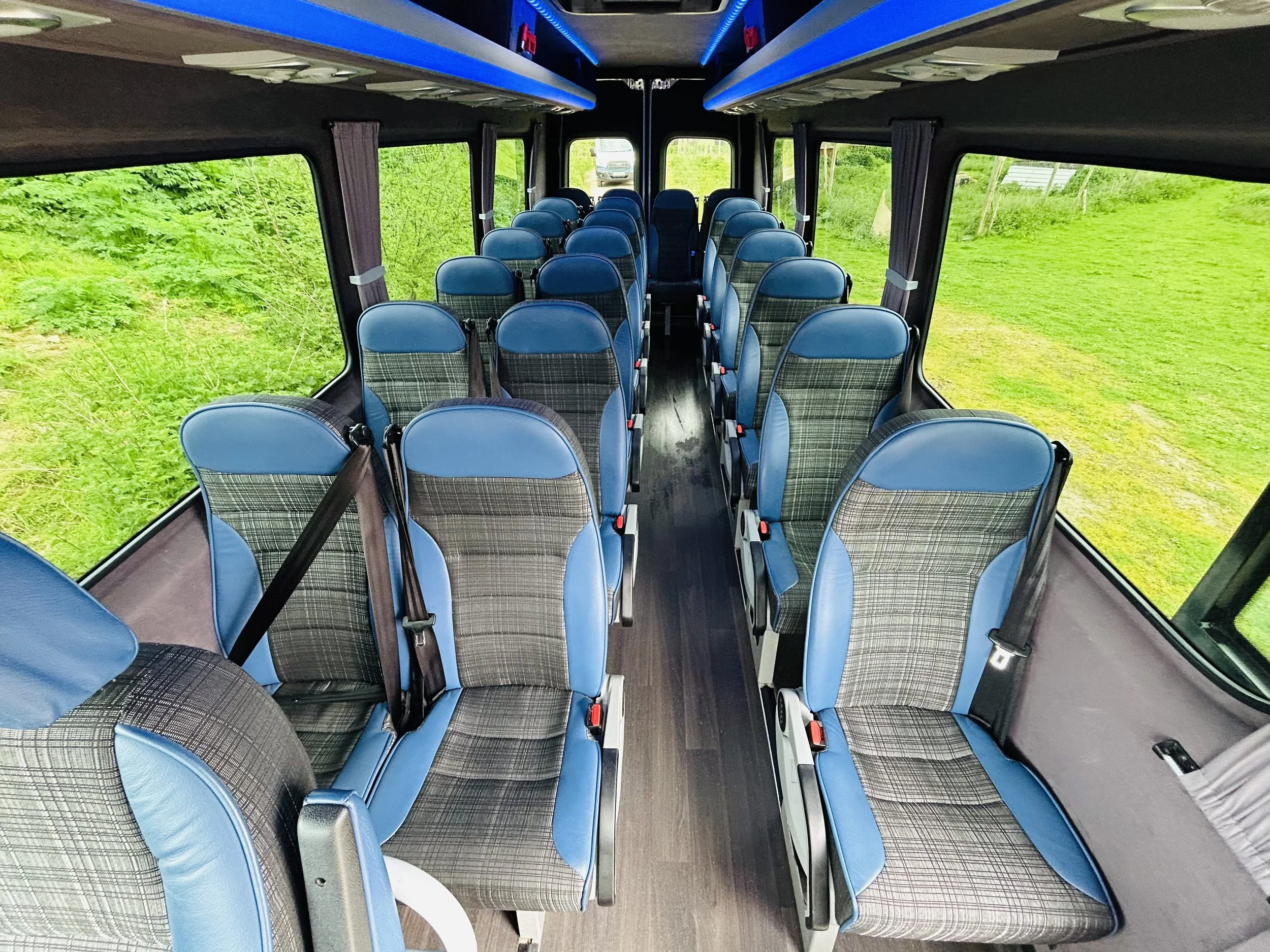 Starline Coaches | 22-Seat Coach Hire in Kent