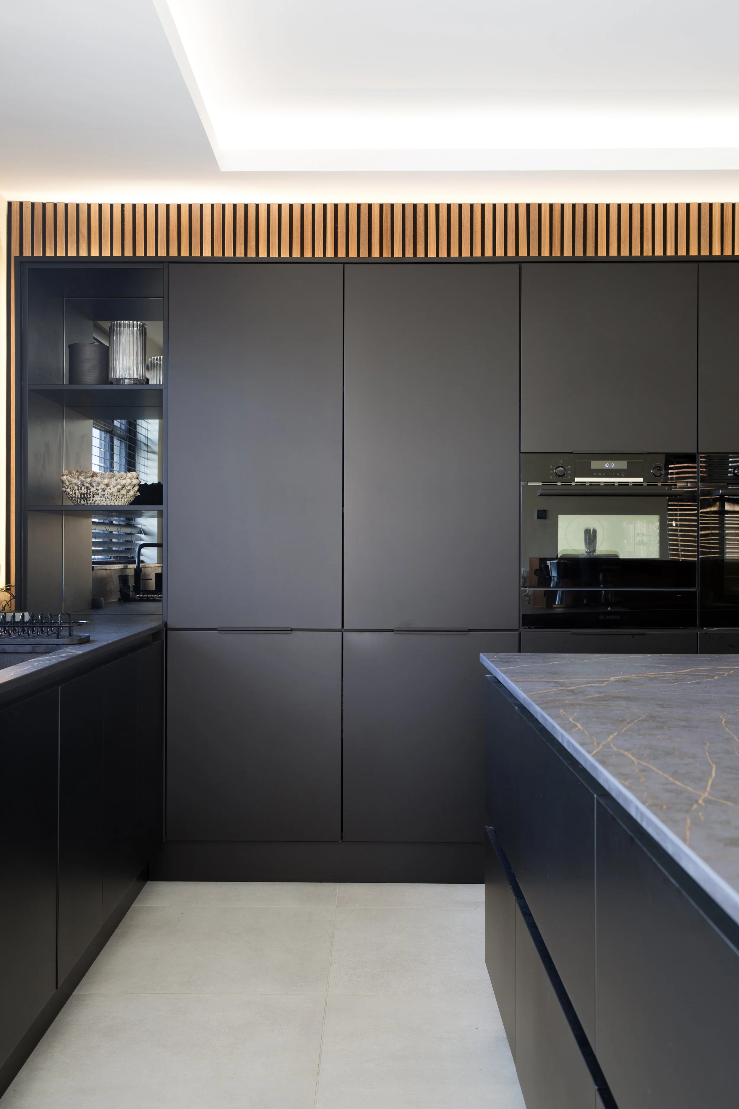 Linear Look. Bespoke kitchen built by Wrights Design — Wrights Design